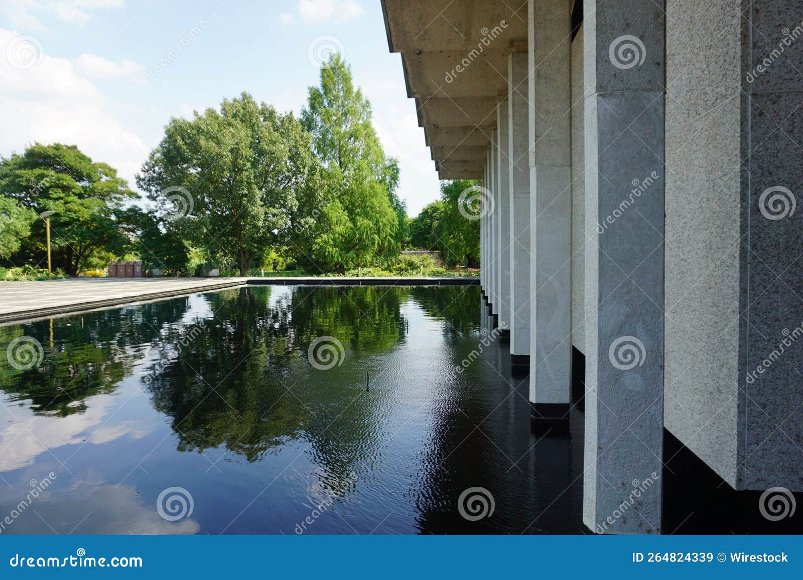 Reflecting Pool Outside Building Stock Image - Image of travel ...