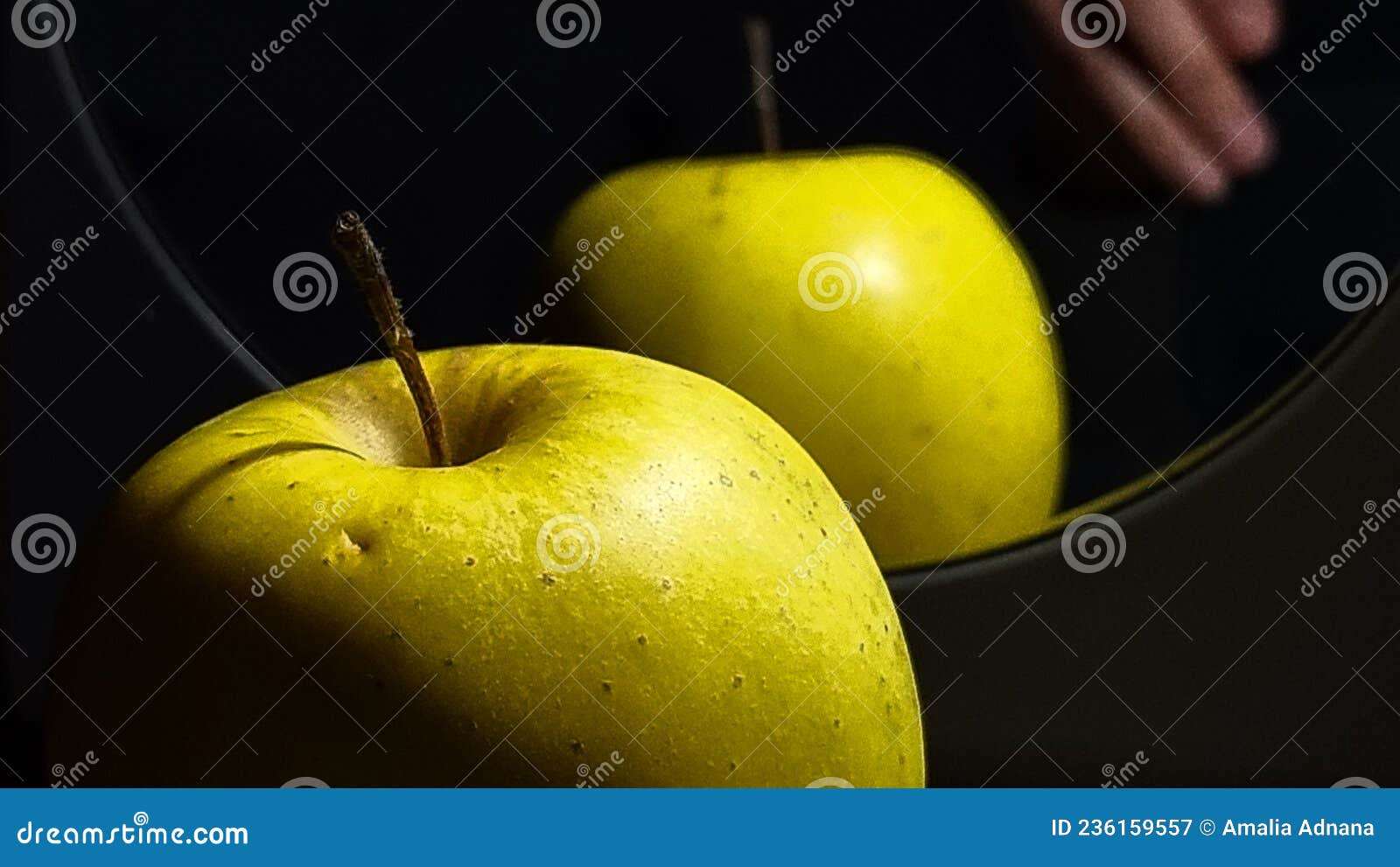 The Reflection of the Apple in the Mirror Stock Image - Image of ...