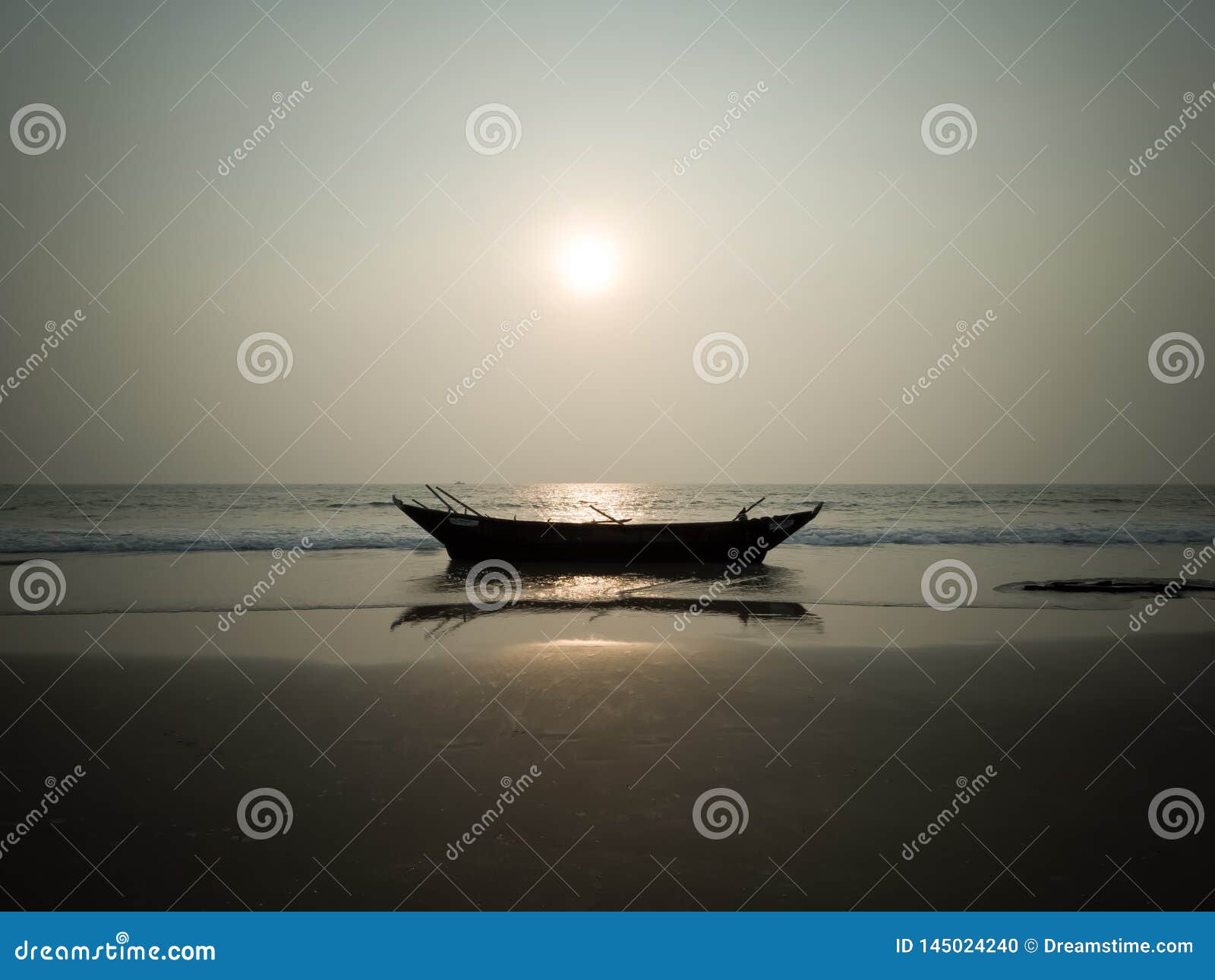 Reflection of a Boat in a Beach Stock Photo - Image of beach, boat ...
