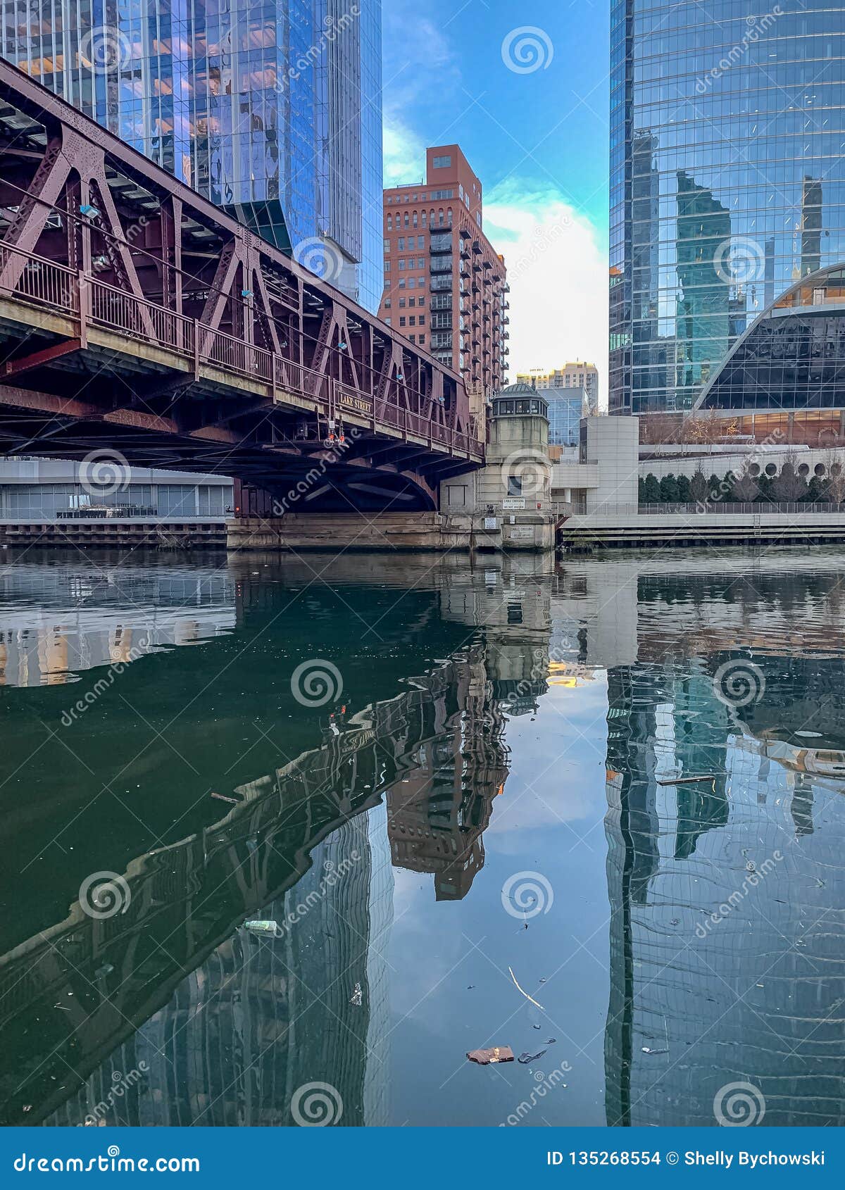 Reflection of Chicago Bridge and Cityscape Onto the Chicago River Stock ...