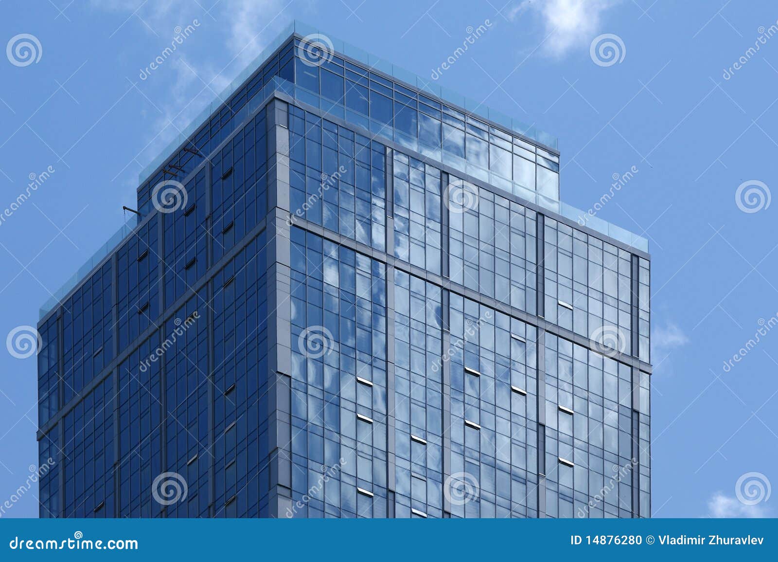 Reflection Of A Cloudy Sky In Glass Wall Stock Photo - Image of ...
