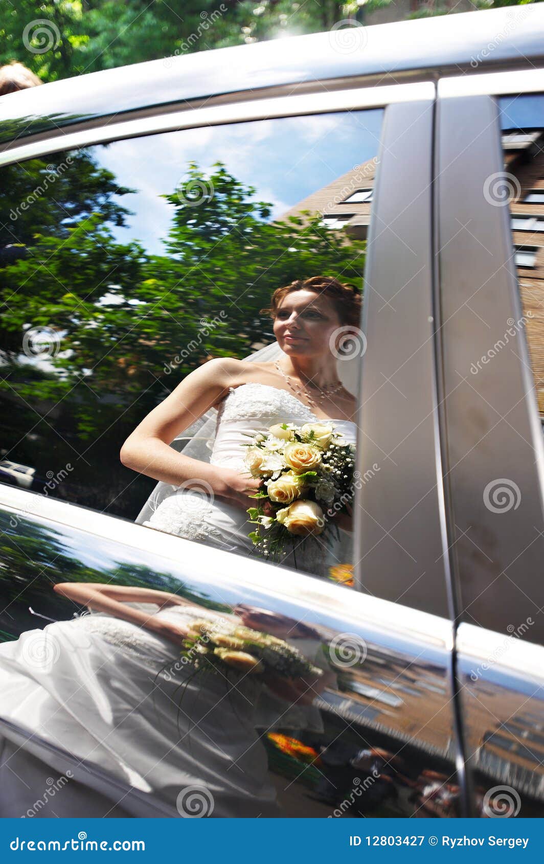 Reflection of Happy Bride in Wedding Limo Window Stock Image - Image of ...
