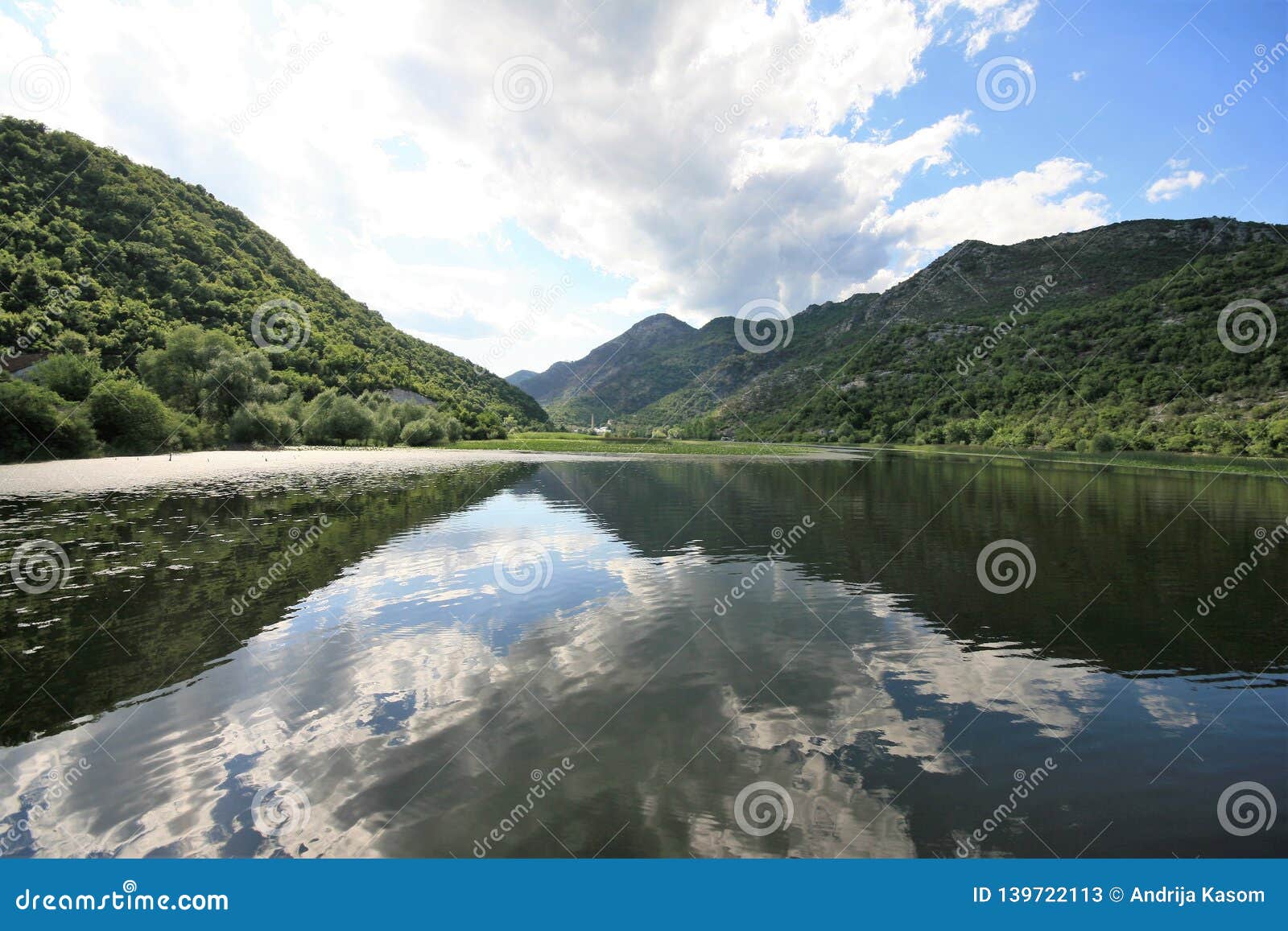 Reflection at lake stock image. Image of natural, weiting - 139722113