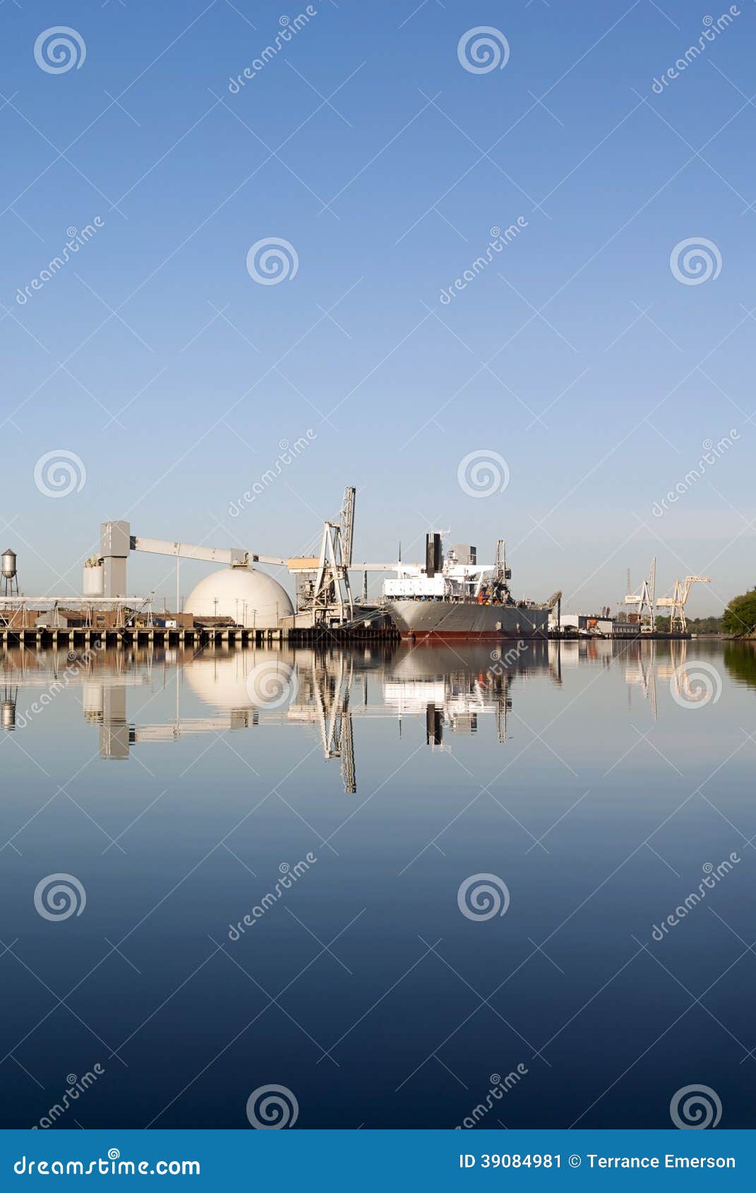Reflection of Maritime Shipping Port Stock Image - Image of transport ...