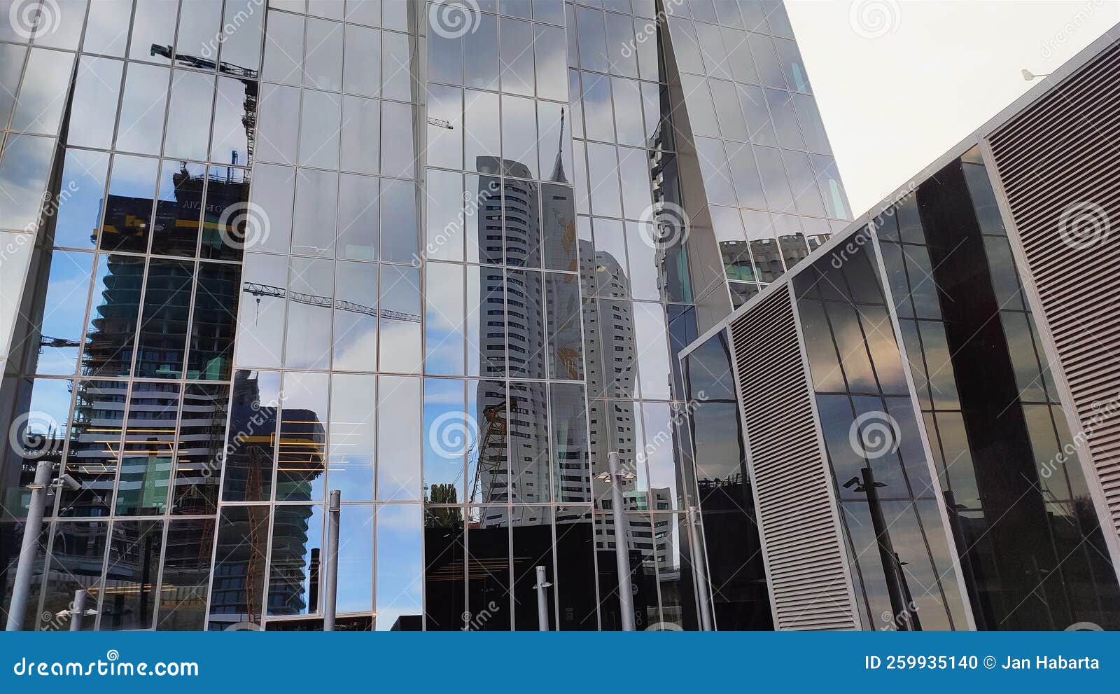 Reflection of Objects in the Building Facade Editorial Image - Image of ...