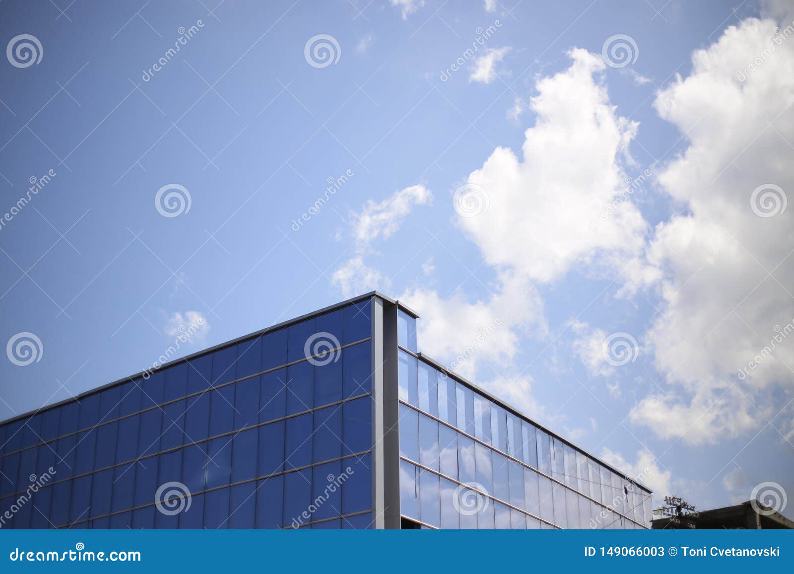 Reflection of Sky on Glass Building Stock Image - Image of cube, beauty ...
