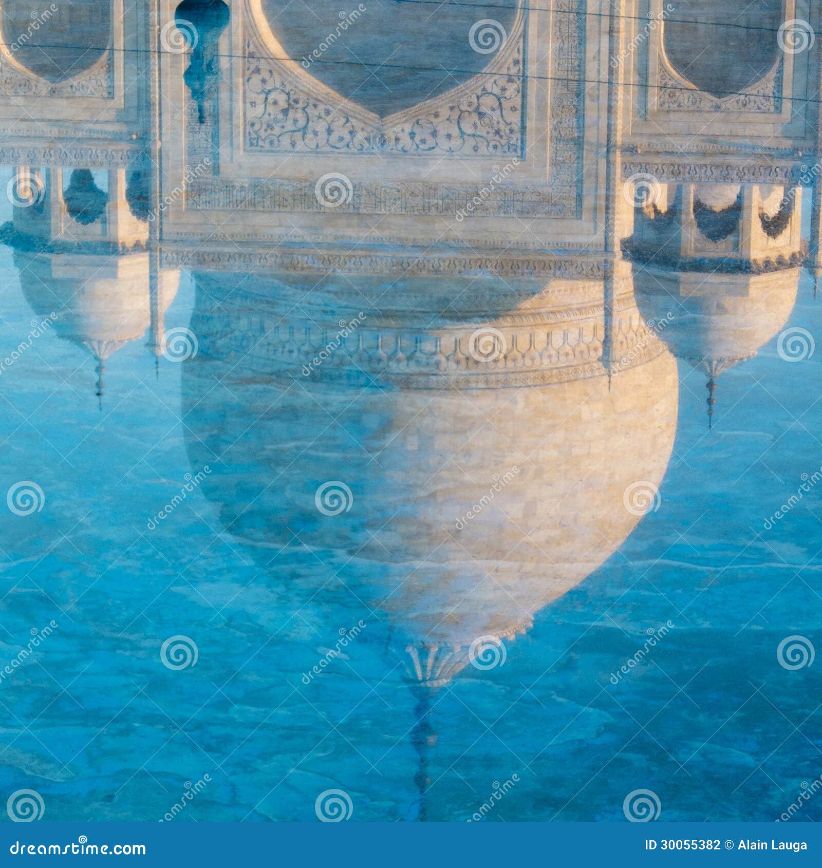 Reflection of the Taj Mahal Dome. Stock Photo - Image of uttar, tourism ...