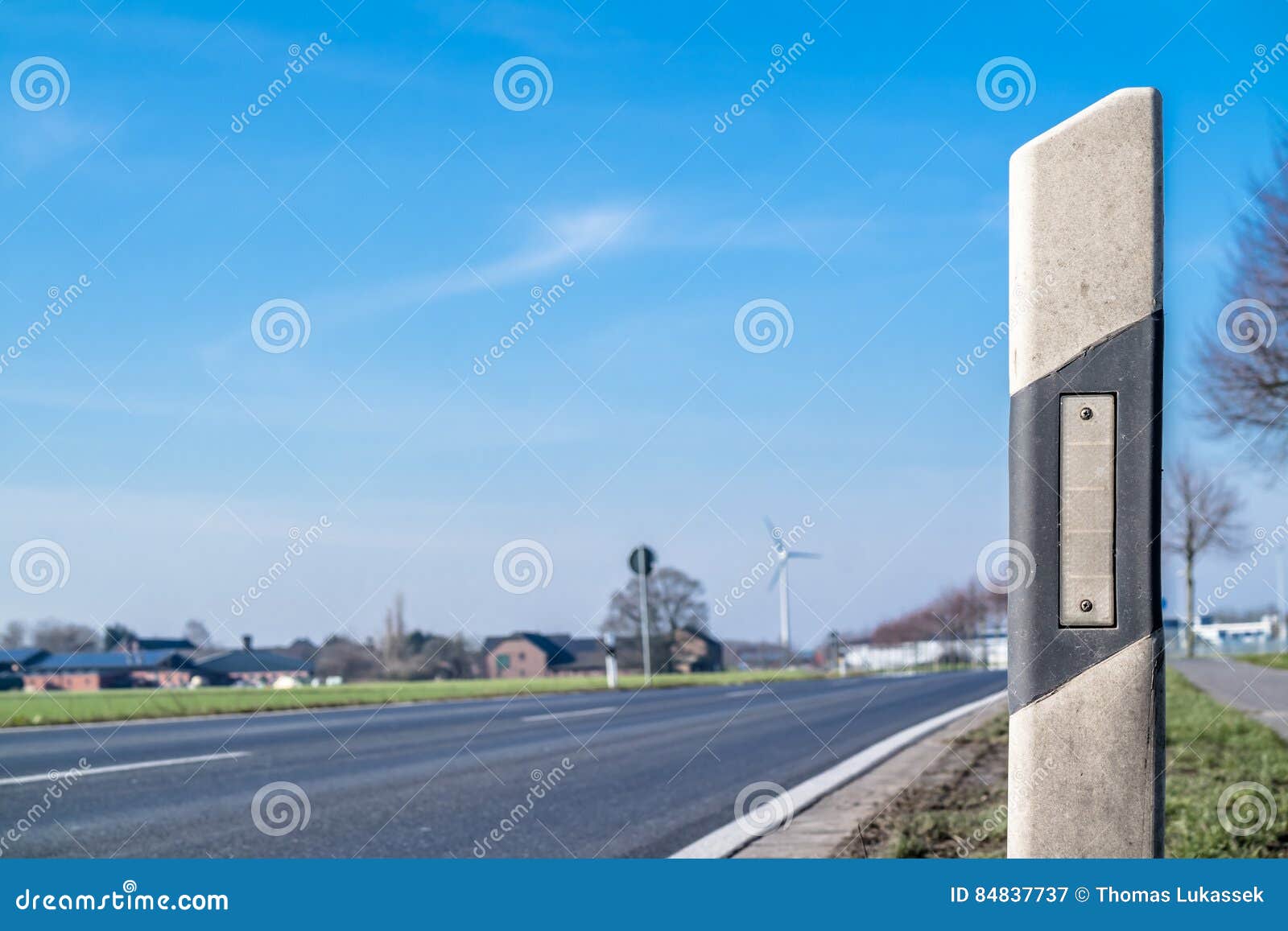 Reflective warning pole stock image. Image of direction - 84837737