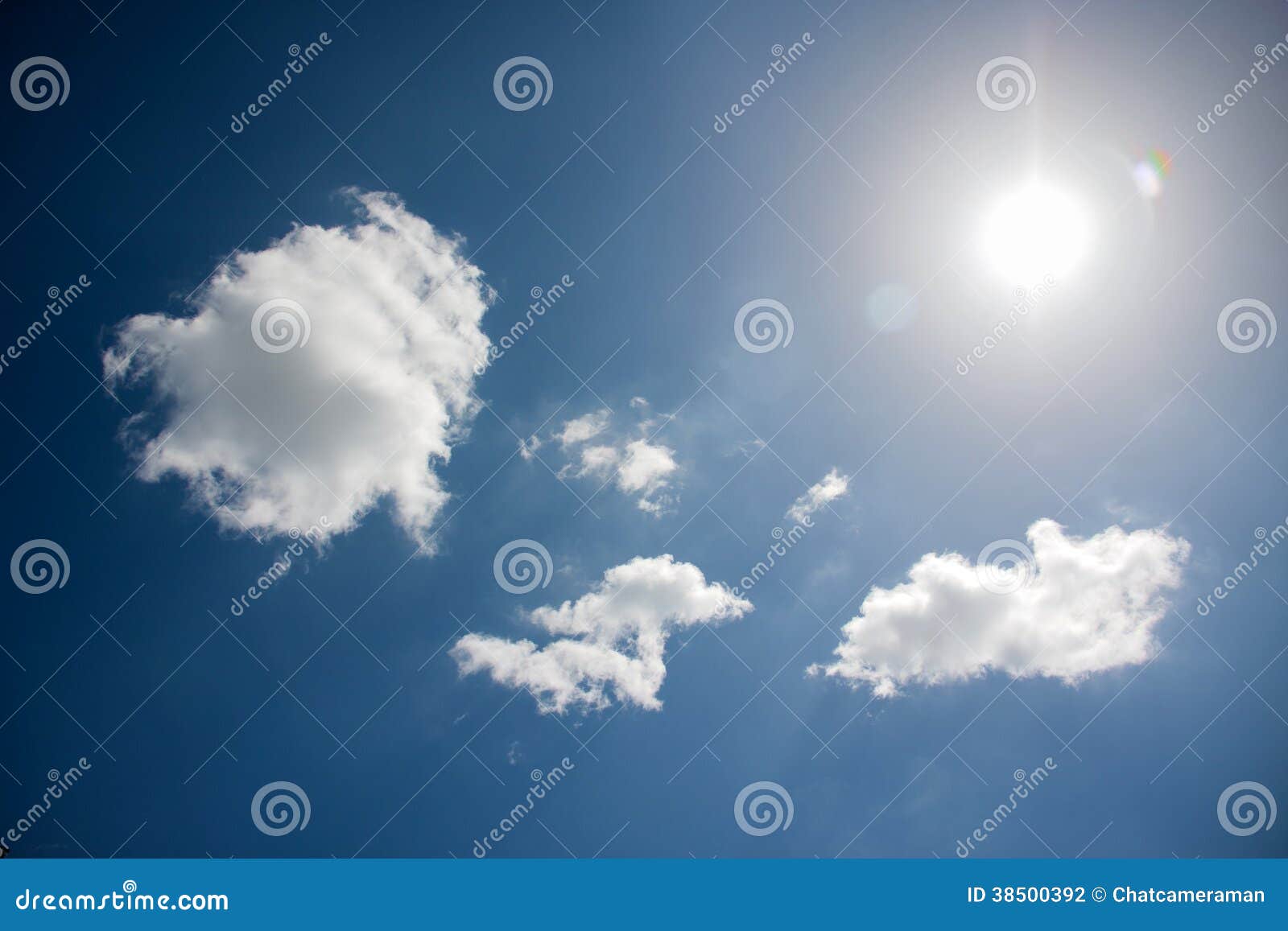 Reflejo De La Luz Del Sol En Las Nubes Foto de archivo - Imagen de ...