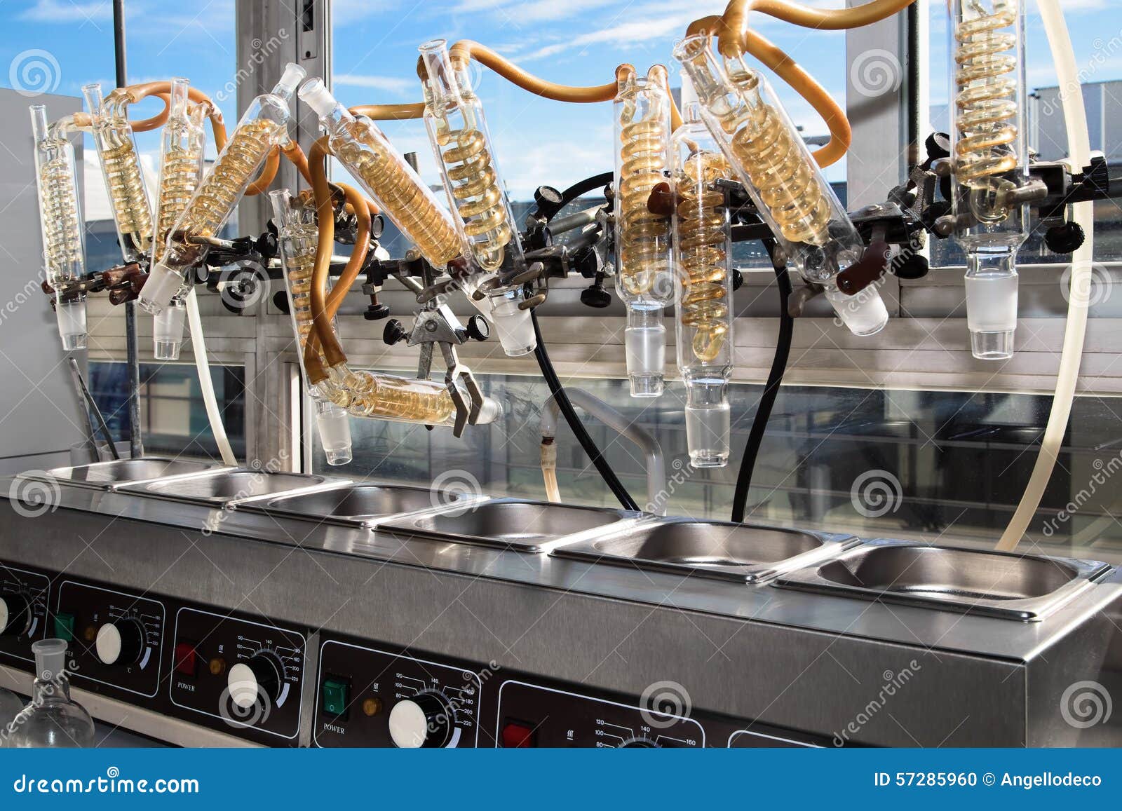 Reflux Condensation Stock Photos - Free & Royalty-Free Stock Photos ...