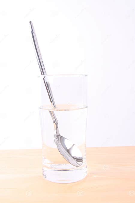 Refraction phenomenon stock image. Image of experiment - 9716879