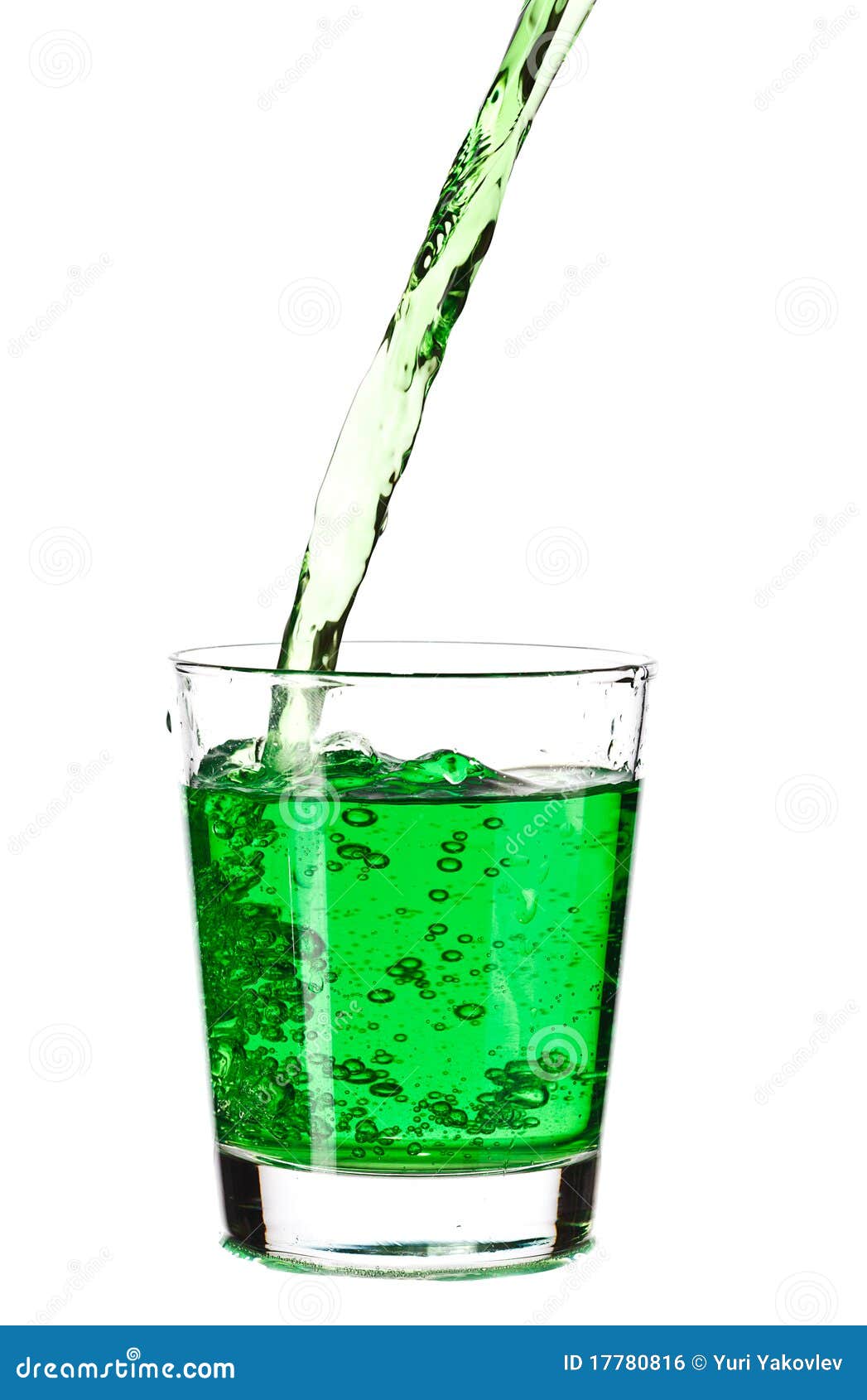 Refresco verde foto de archivo. Imagen de alimento, burbuja - 17780816