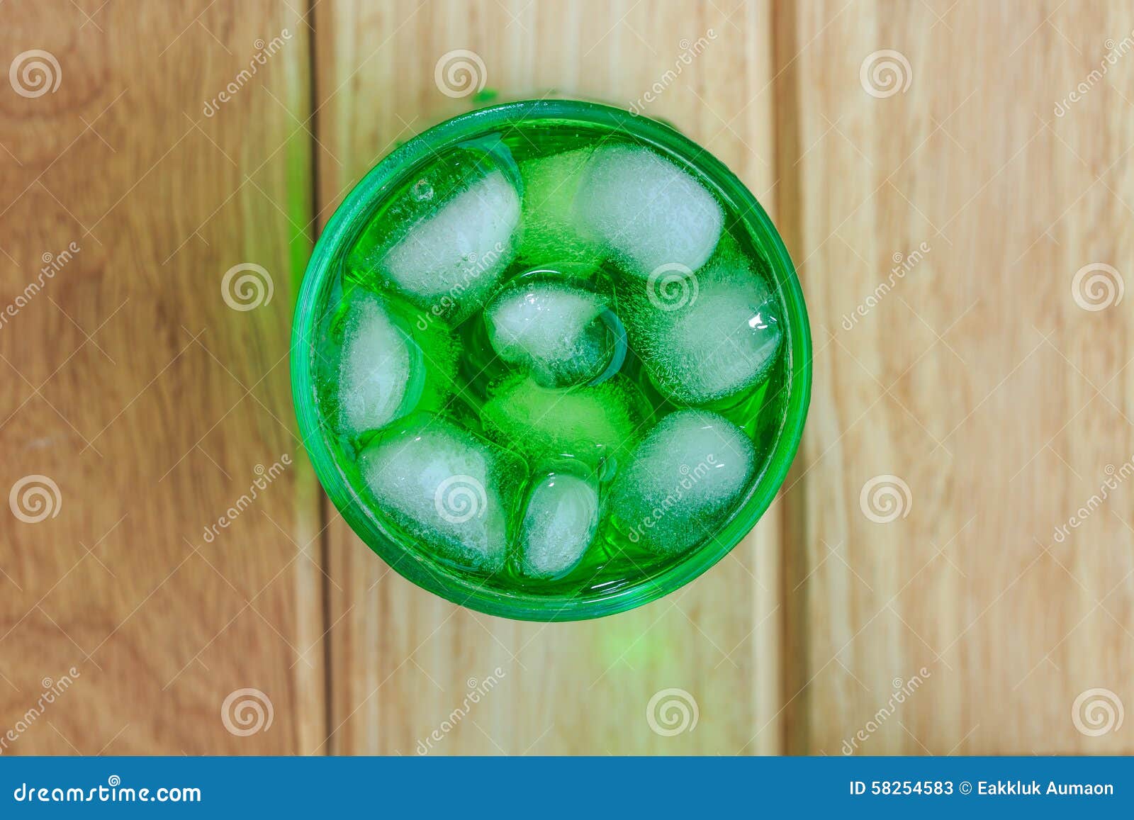 Refrescos Verdes Do Sabor Do Fruto Imagem de Stock - Imagem de bebida ...