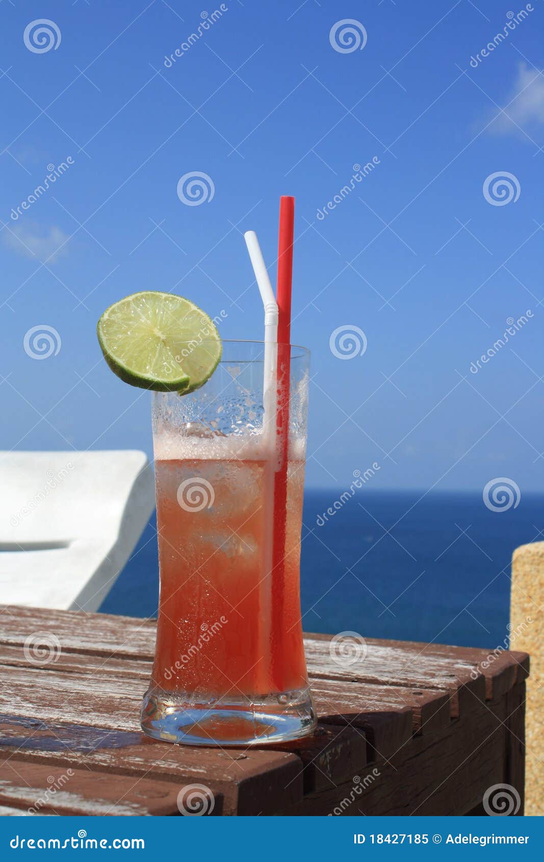 Refreshing Cocktail in Th Sun Stock Image - Image of lime, delicious ...