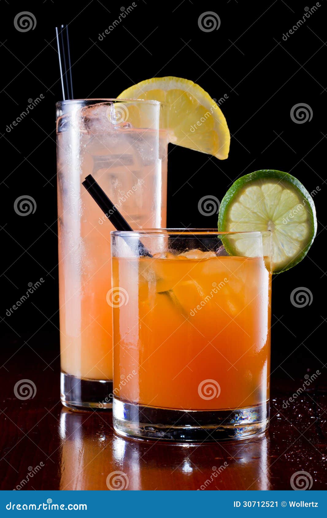 Refreshing cocktails stock image. Image of garnish, alcoholic - 30712521