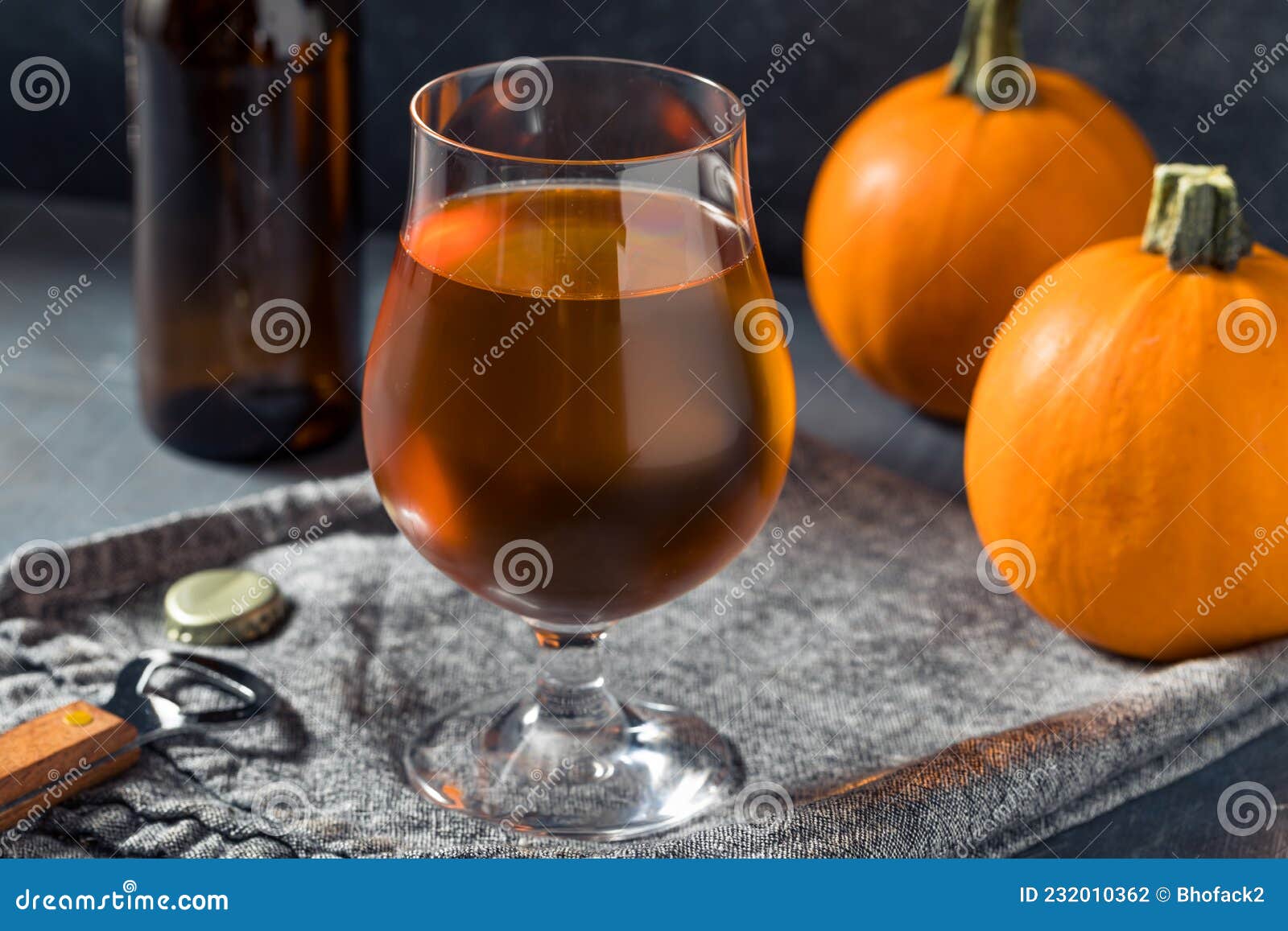 Refreshing Cold Autumn Pumpkin Spice Hard Cider Stock Photo - Image of ...
