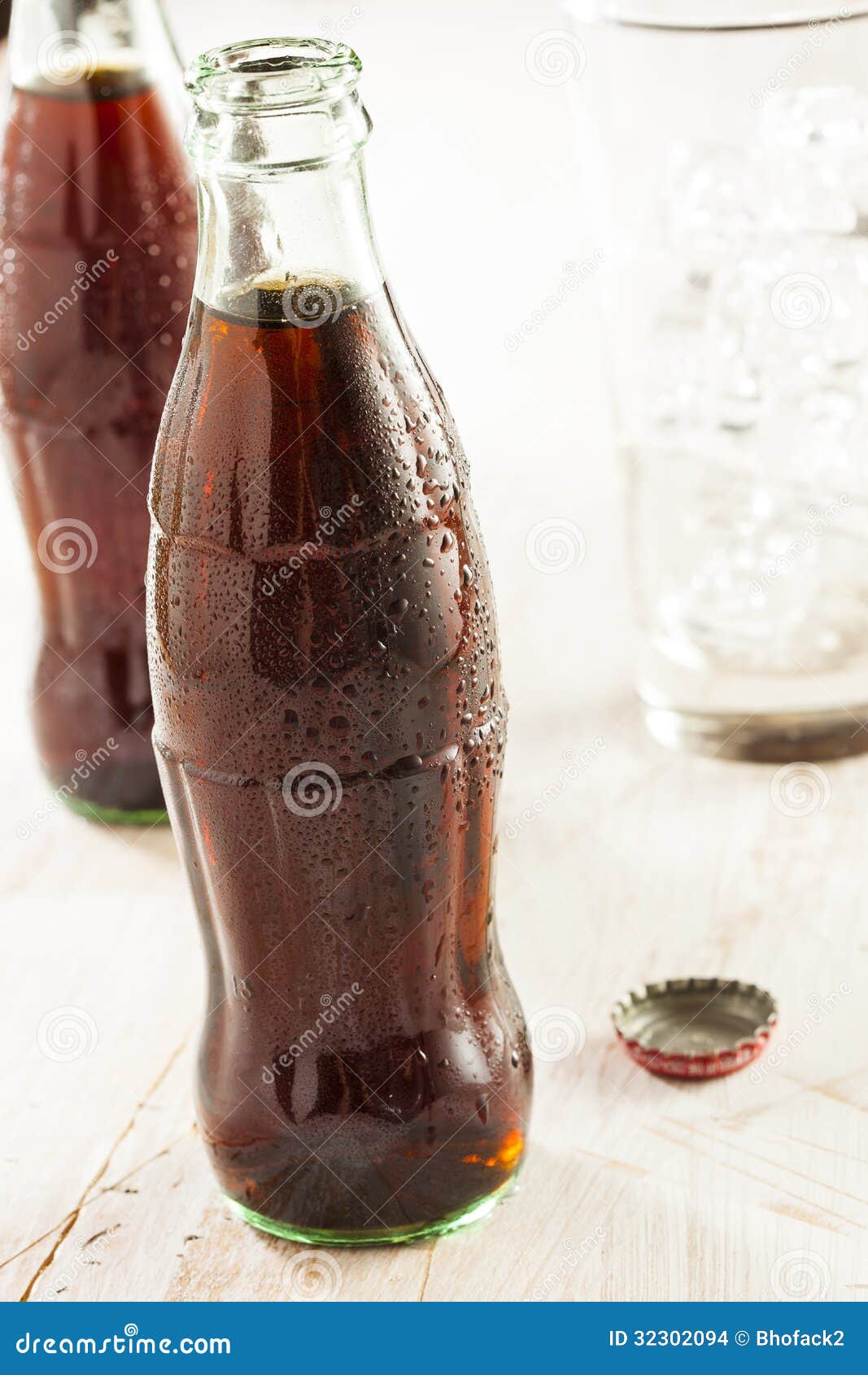 Refreshing Ice Cold Soda Pop Stock Photo - Image of cola, sweet: 32302094