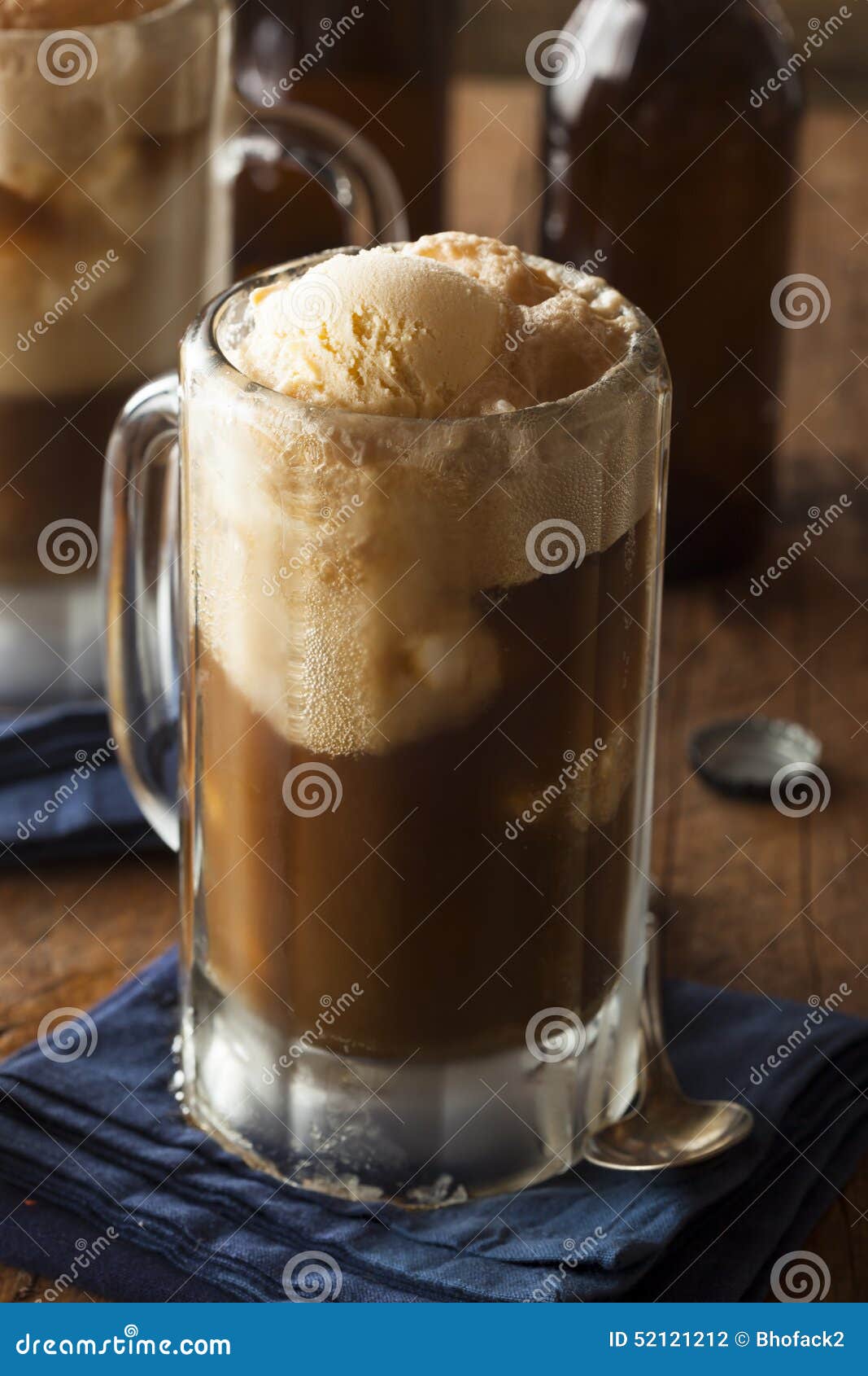 Refreshing Root Beer Float stock photo. Image of fashioned - 52121212