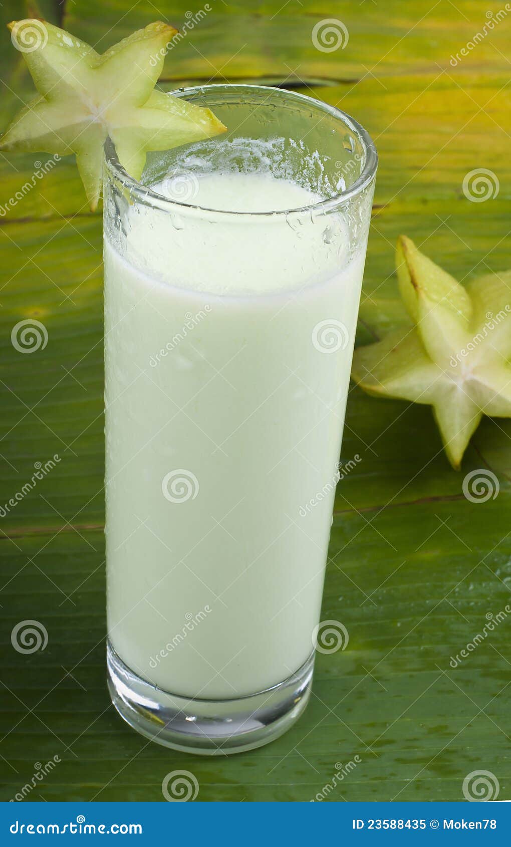 Refreshing Starfruit Smoothie Milk Shake Stock Image - Image of ...