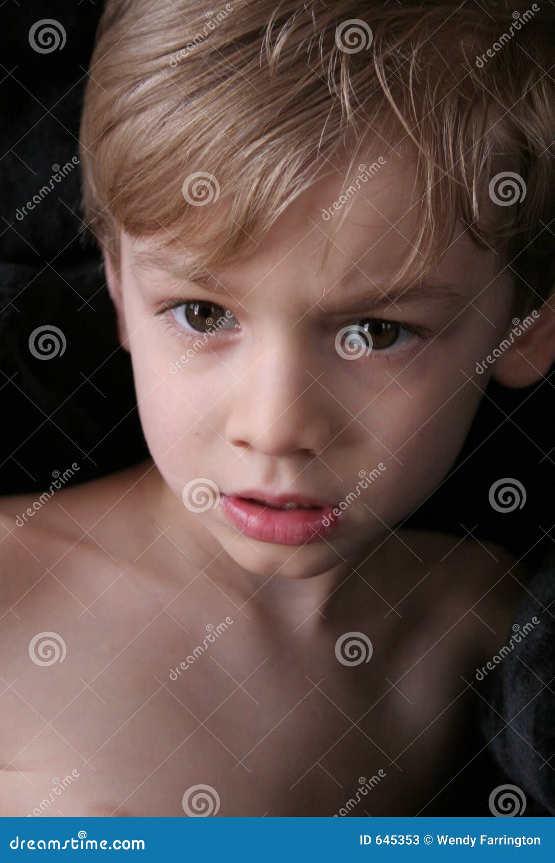 Regard image stock. Image du rêvasse, enfant, kindergarten - 645353