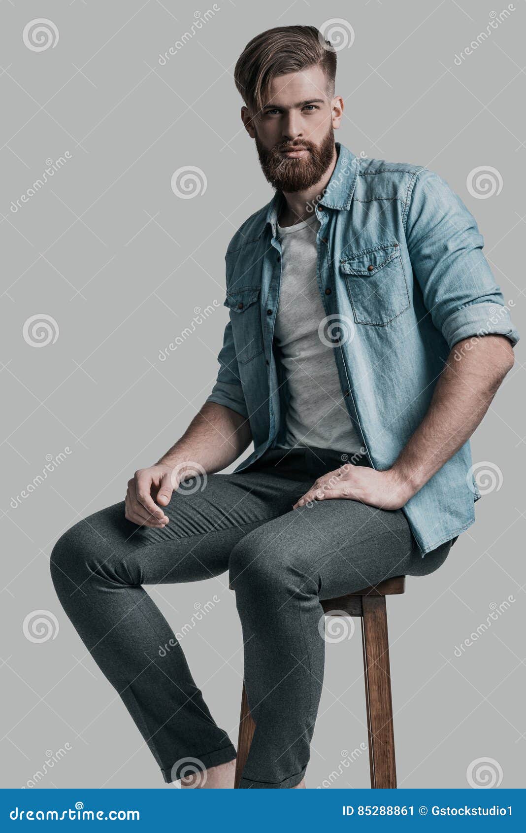 Regard magique image stock. Image du charmer, occasionnel - 85288861