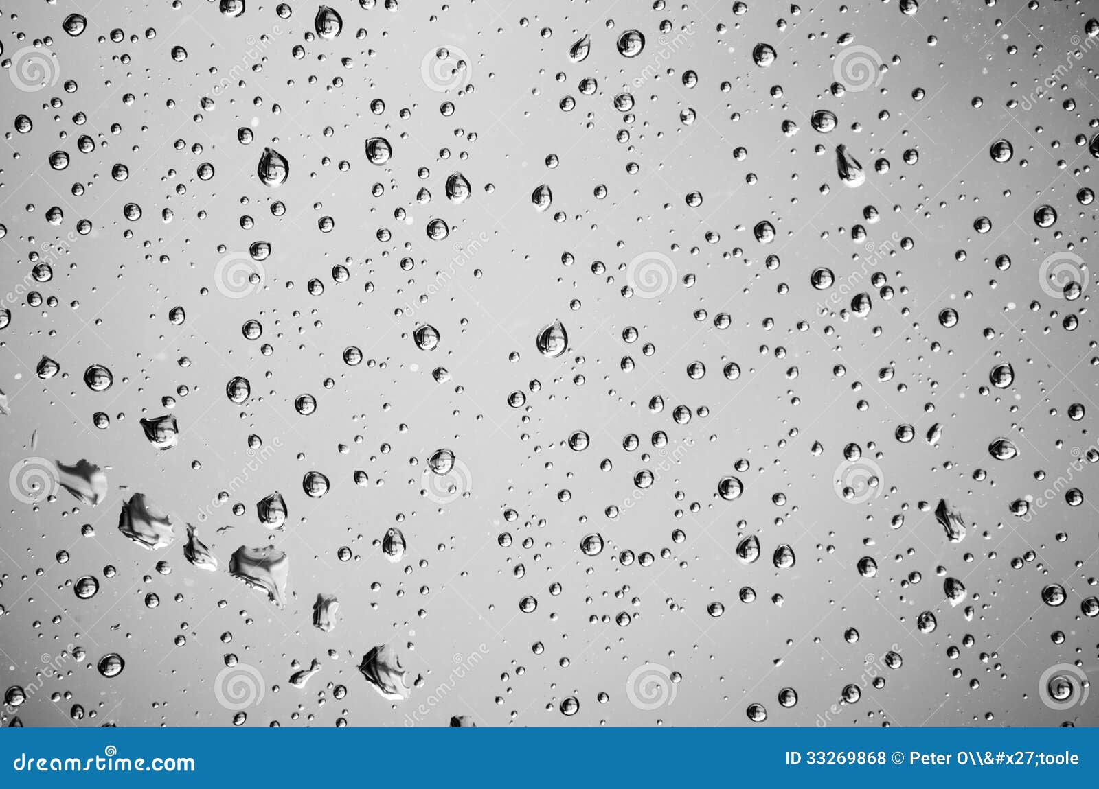 Regendruppels Op Een Glasvenster Stock Foto - Image of horizontaal ...