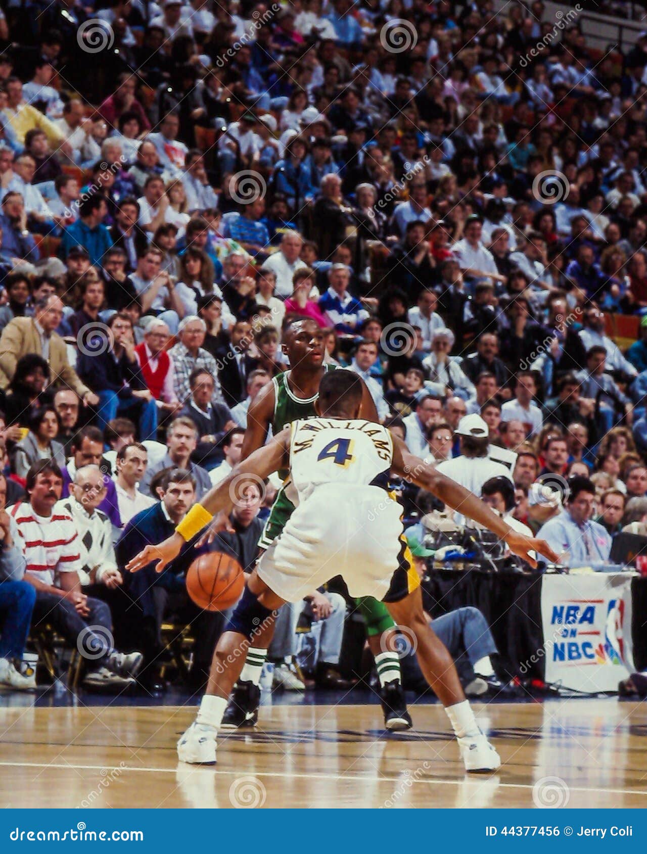 Reggie Lewis, Celtics De Boston Photo éditorial - Image du uniforme ...