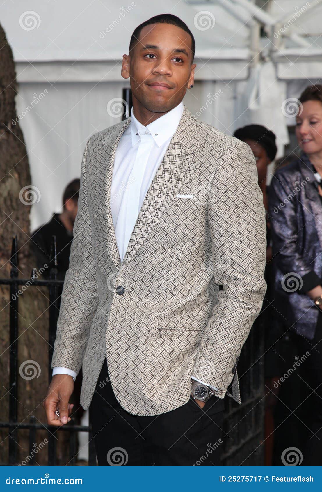 Reggie Yates editorial photography. Image of london, arriving - 25275717