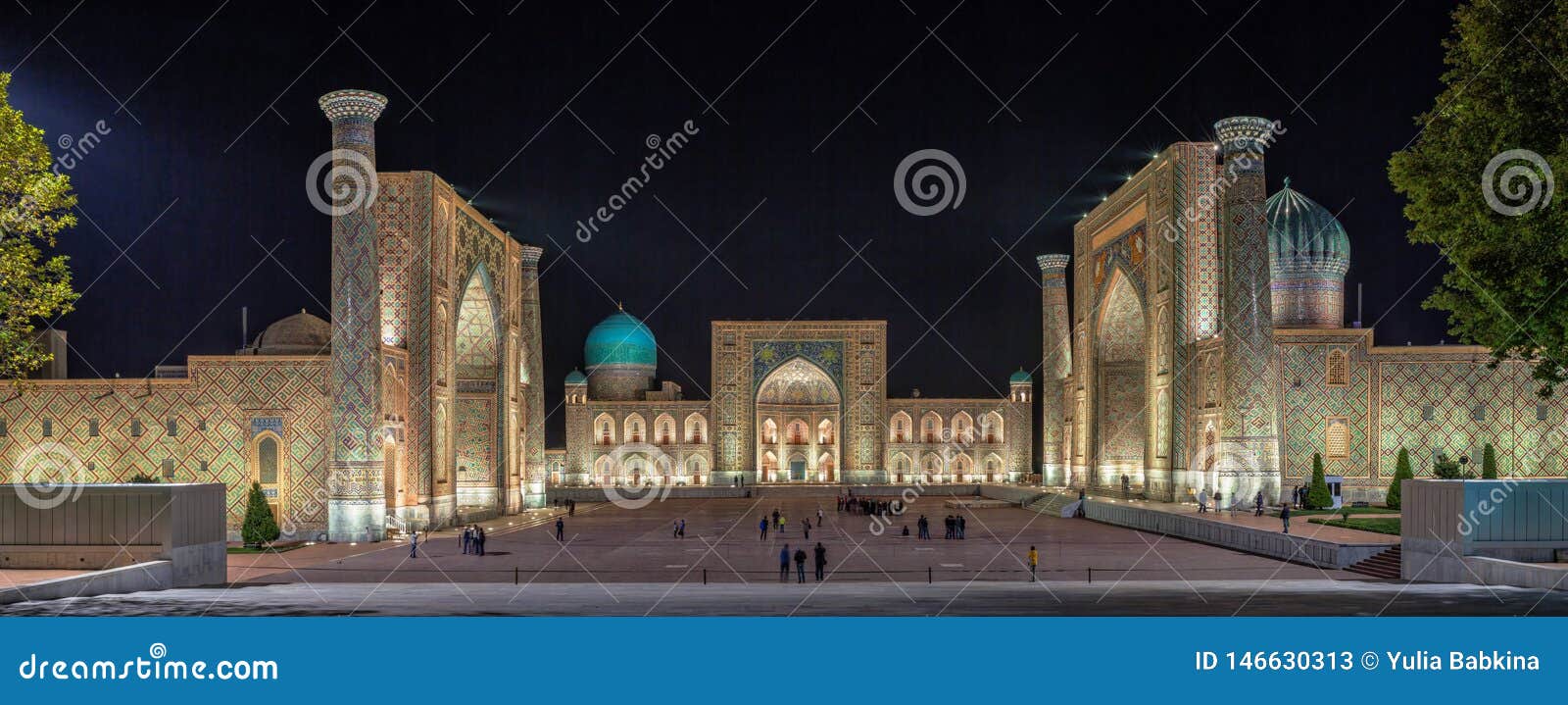 Registan Square at night stock image. Image of decoration - 146630313