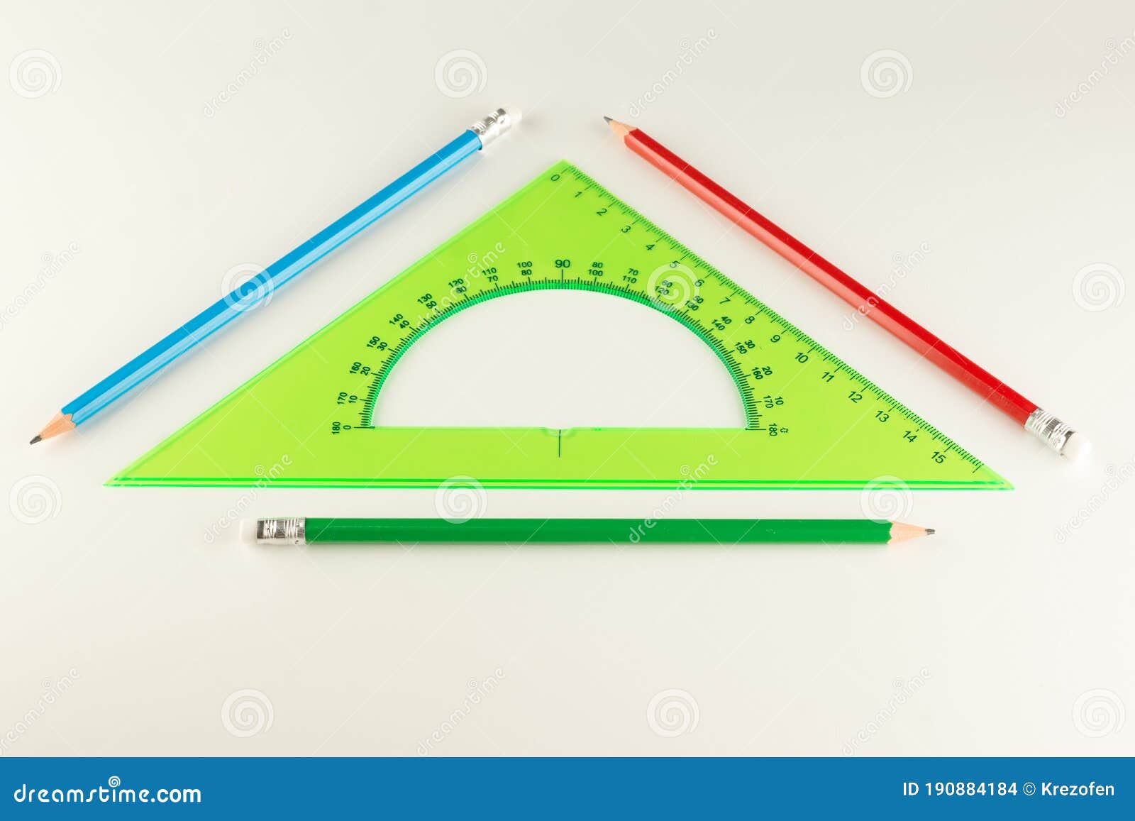 Regla Triangular Para Estudiar En La Escuela Aislada Foto de archivo ...