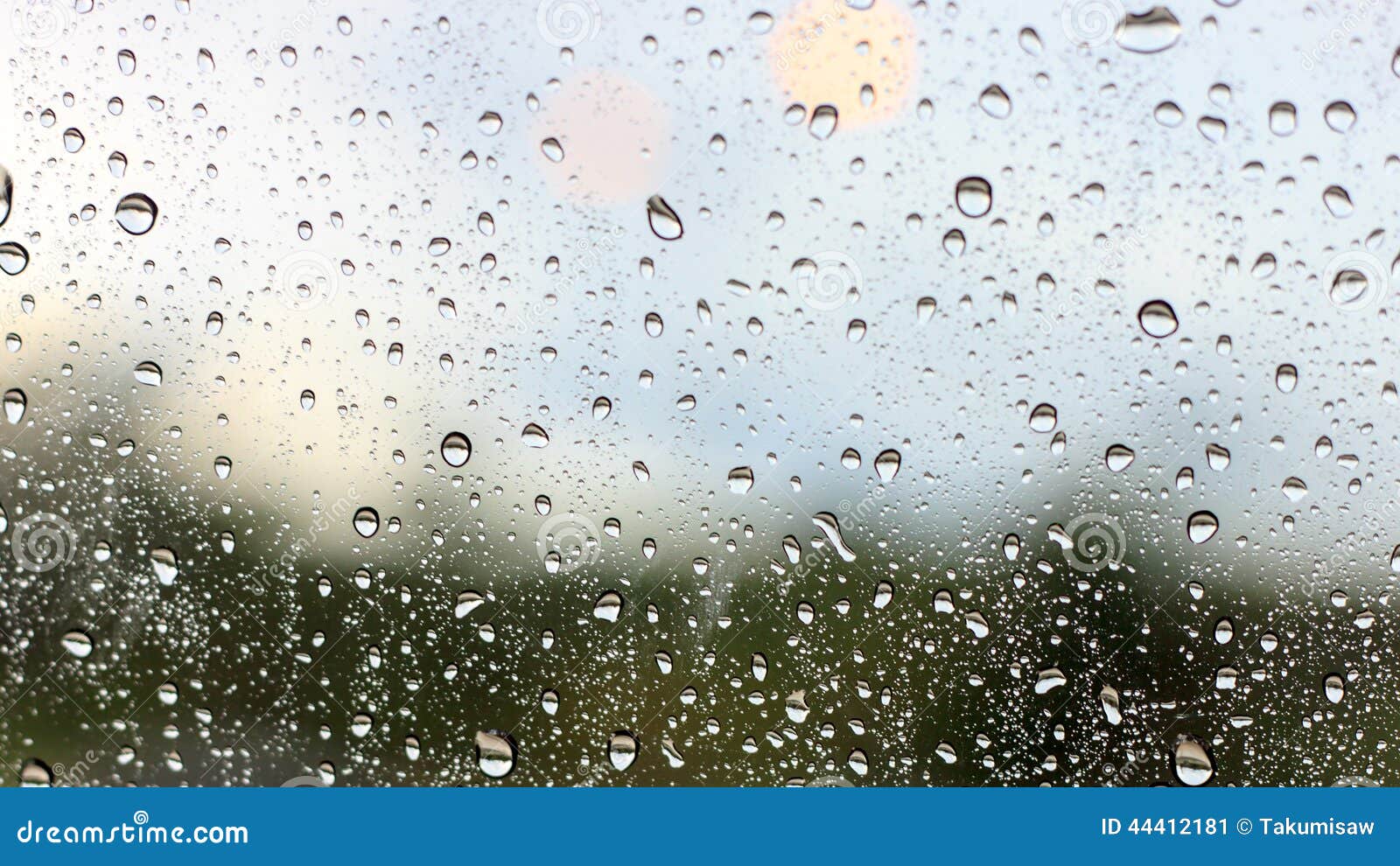 Regnen Sie Tropfen stockbild. Bild von wasser, schrei - 44412181