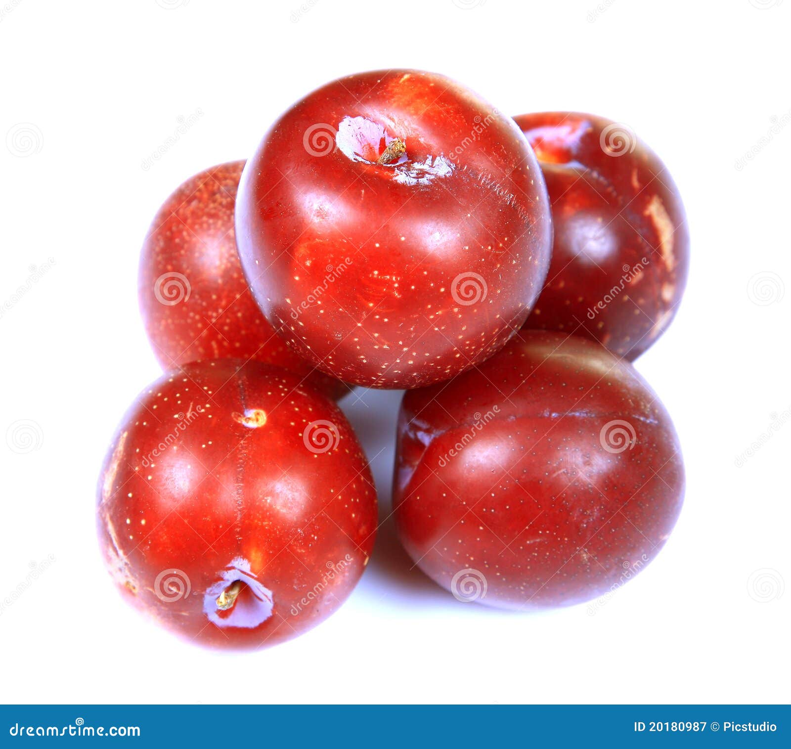 Reife rote Pflaumen stockbild. Bild von hintergrund, geschmackvoll ...