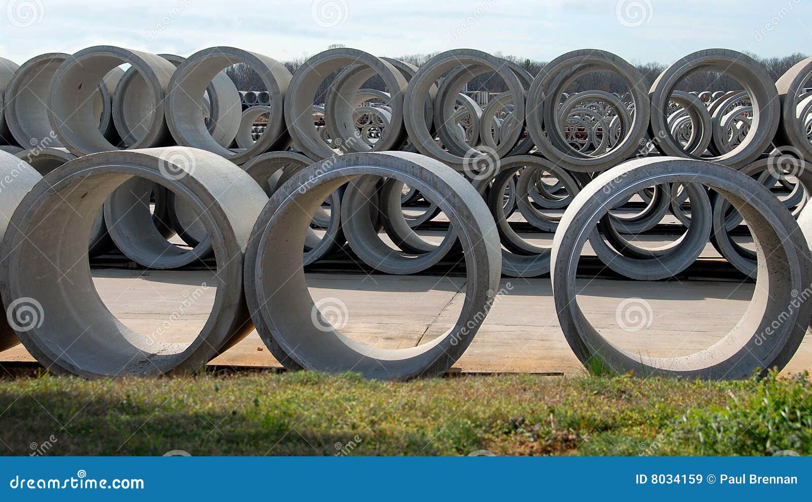 Reinforced concrete pipe stock image. Image of district - 8034159
