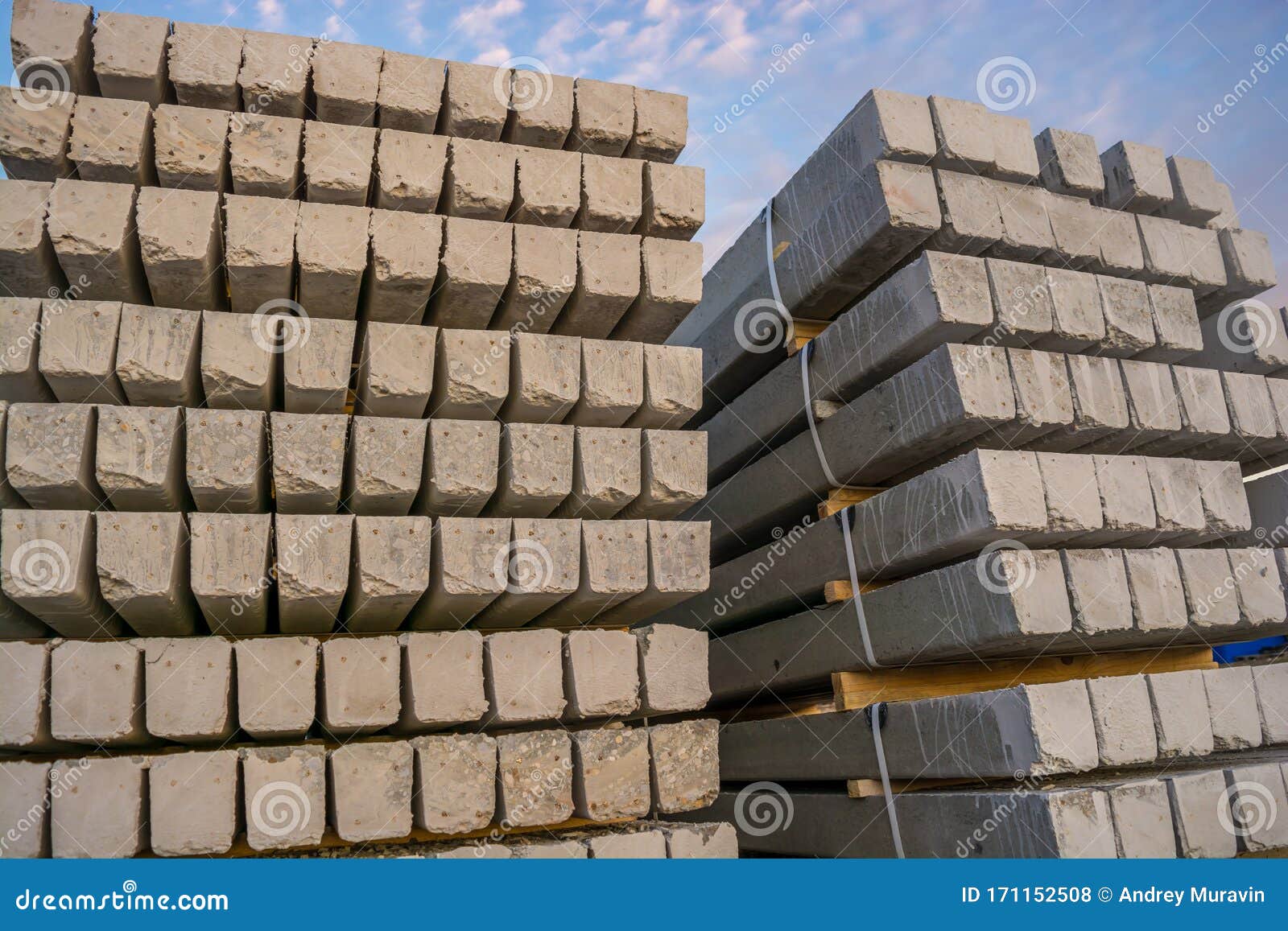 Reinforced concrete stakes stock photo. Image of architecture - 171152508