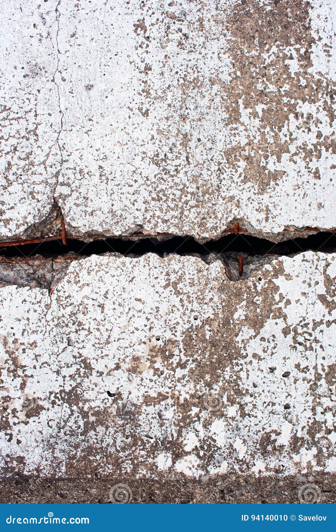 Reinforced Concrete Structure Stock Photo - Image of broken, rust: 94140010