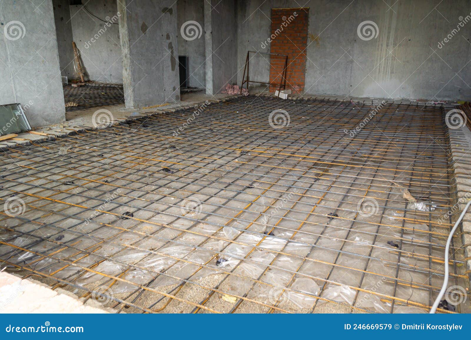 Reinforced Structure for Self-leveling Floor in a Room of a Monolithic ...