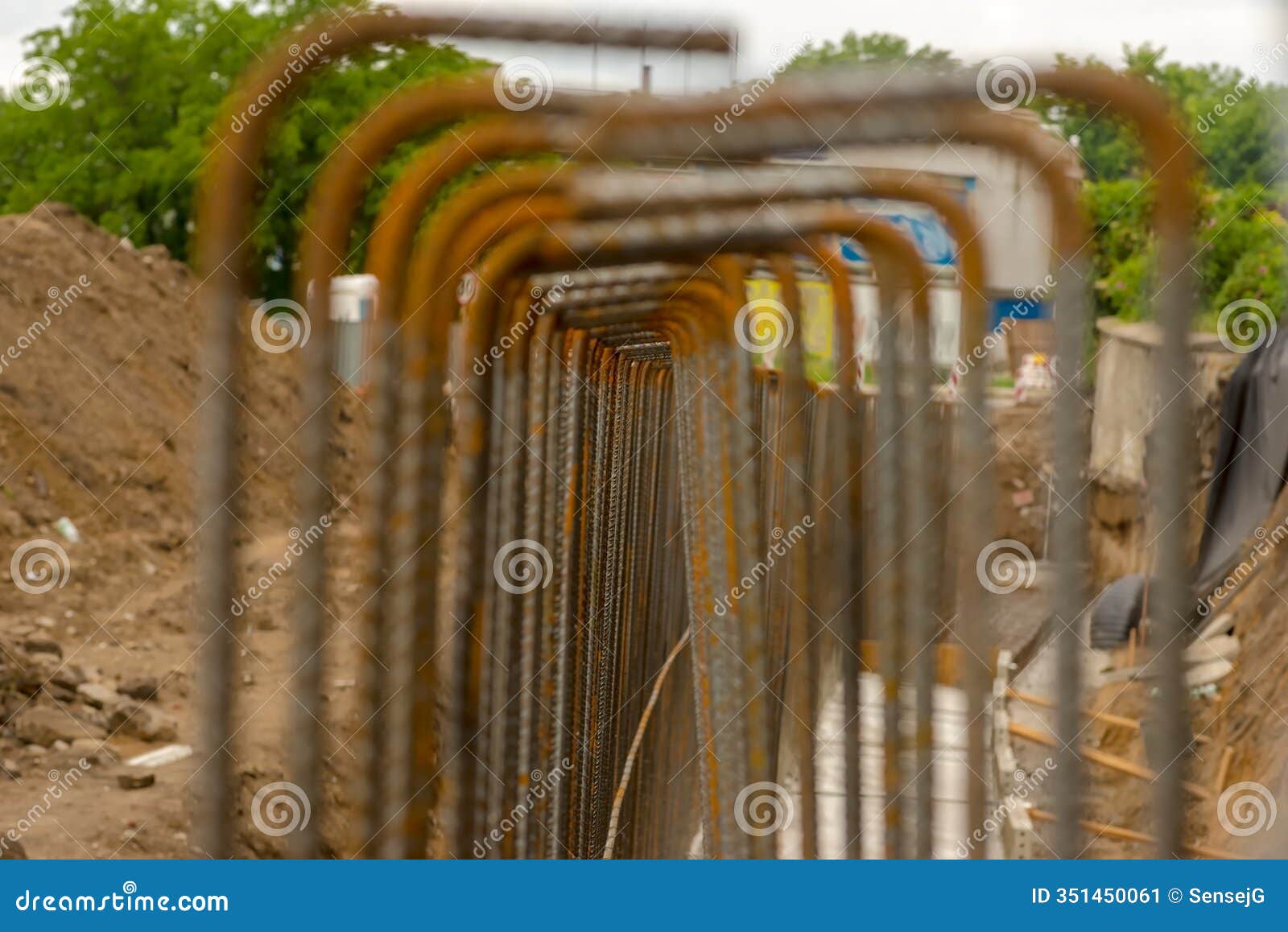 Reinforcing Wires - an Element of the Retaining Wall Structure during ...