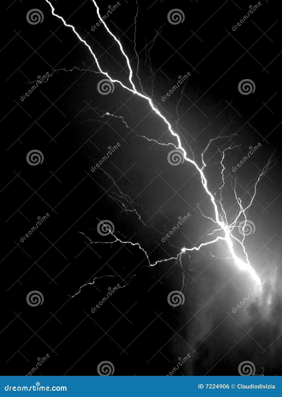 Relámpago foto de archivo. Imagen de zeus, tempestad, dardo - 7224906