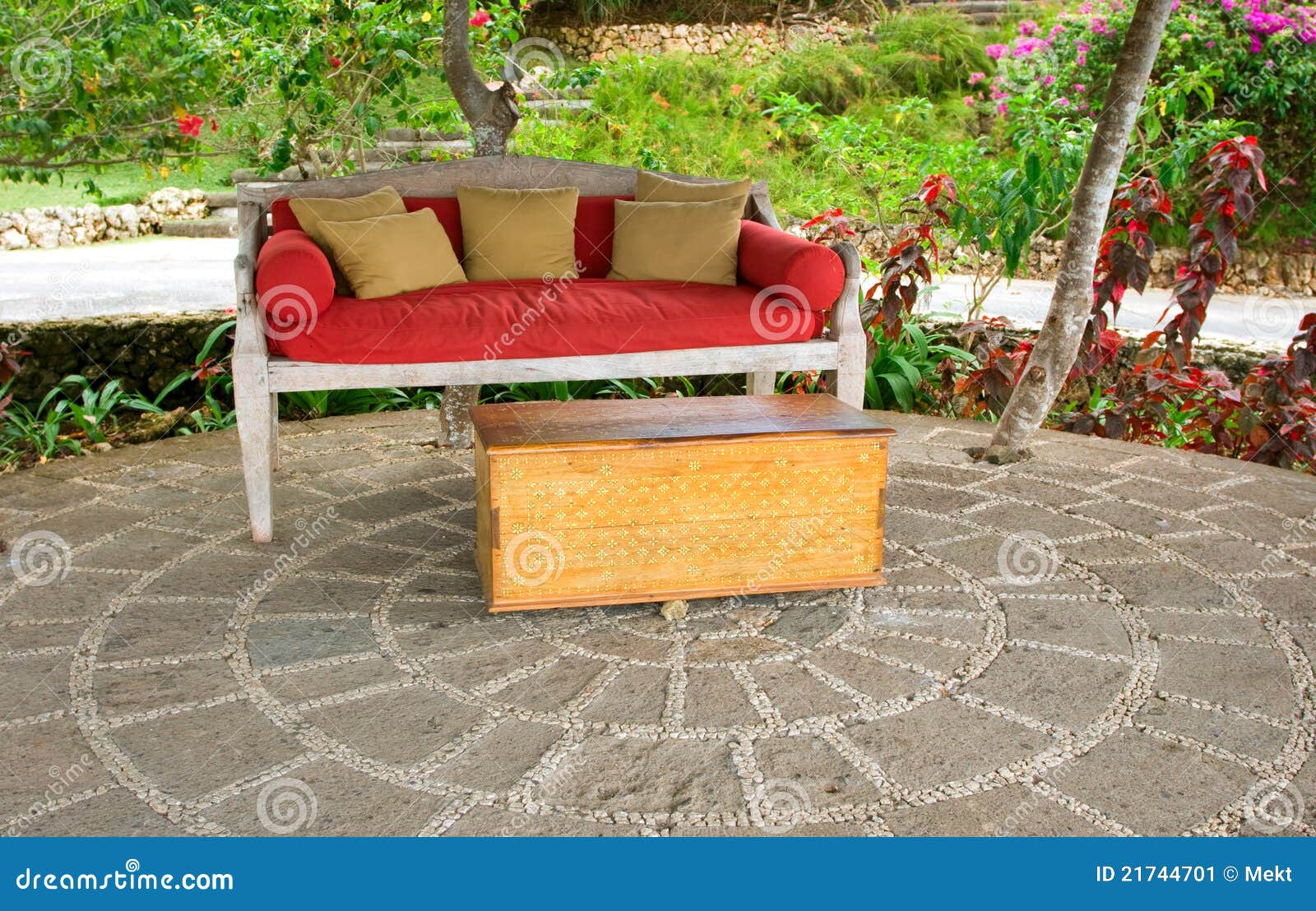 Relaxation Bed stock image. Image of beauty, renew, privacy - 21744701