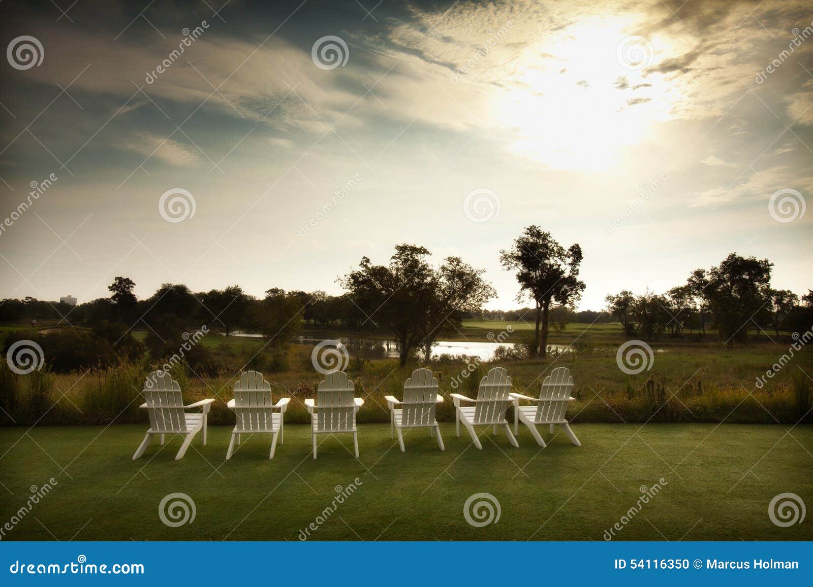 Relaxation De Terrain De Golf Photo stock - Image du présidence ...