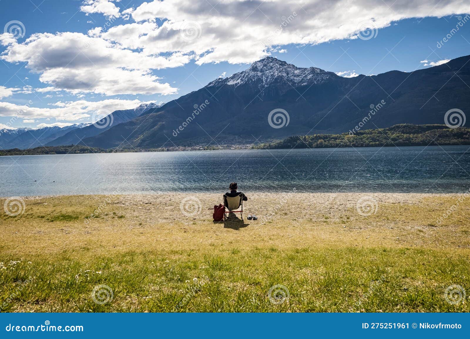 Relaxation Scene on a Beach of Lake Como Editorial Photo - Image of ...
