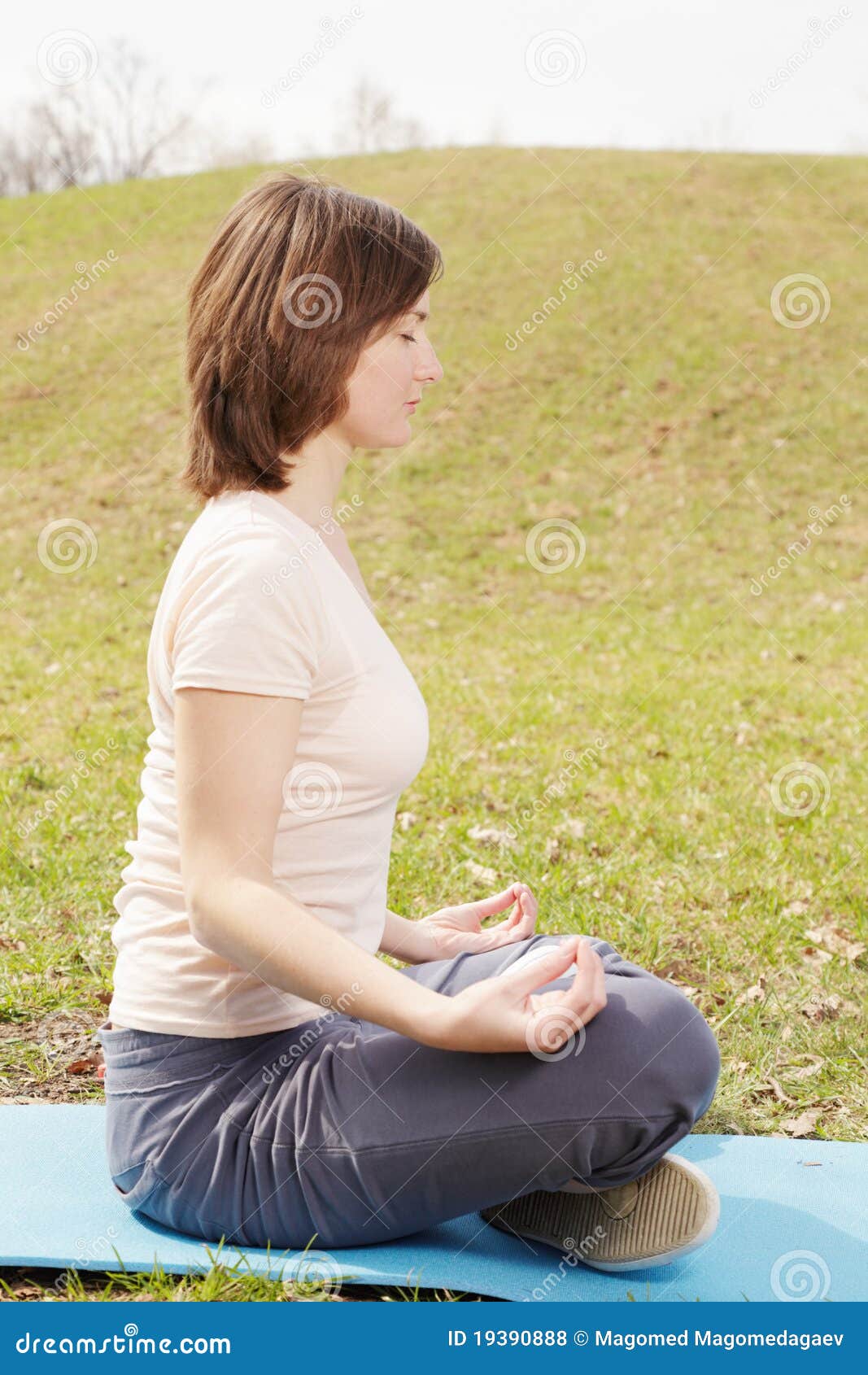 Relaxed in Yoga Pose Sideview Stock Photo - Image of sportswear, pretty ...