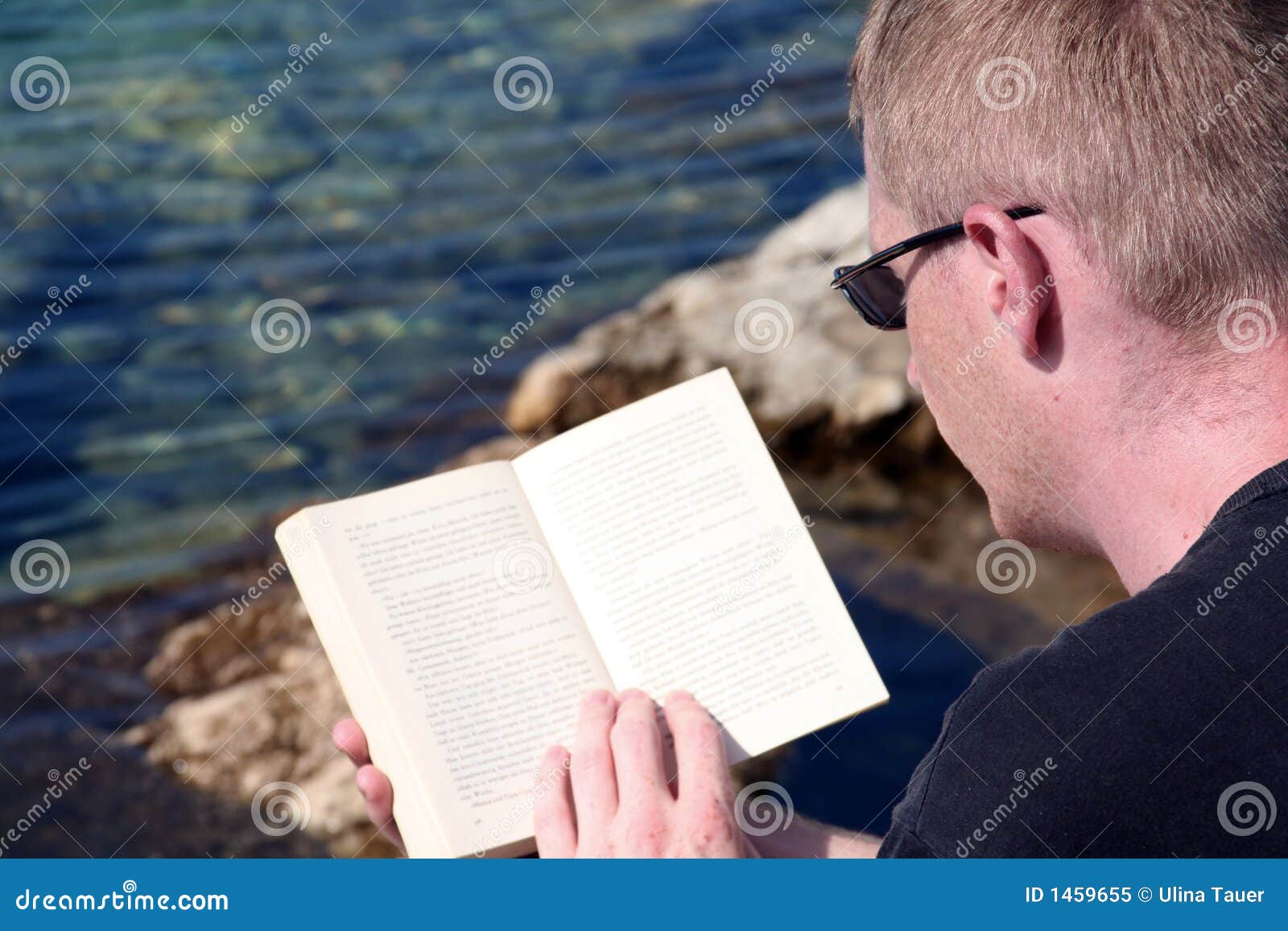 Relaxing while reading stock image. Image of vacation - 1459655