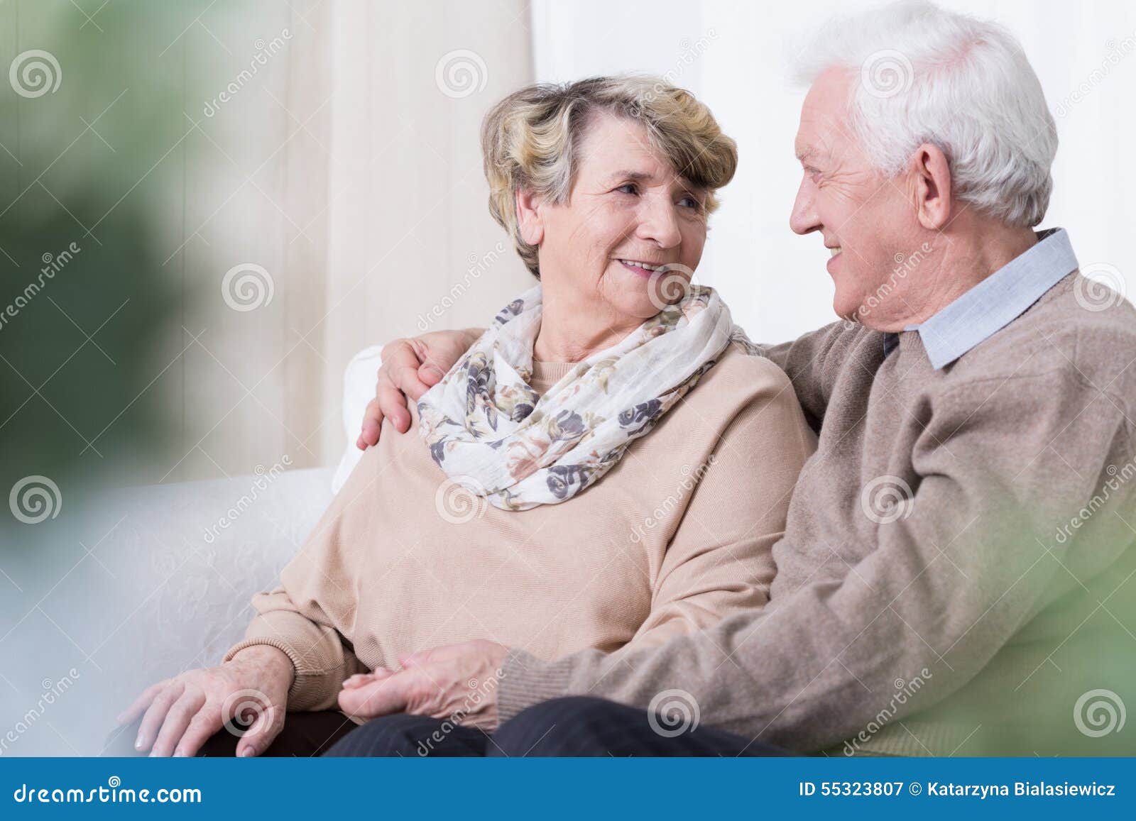 Relazione nella vecchiaia immagine stock. Immagine di invecchiato ...