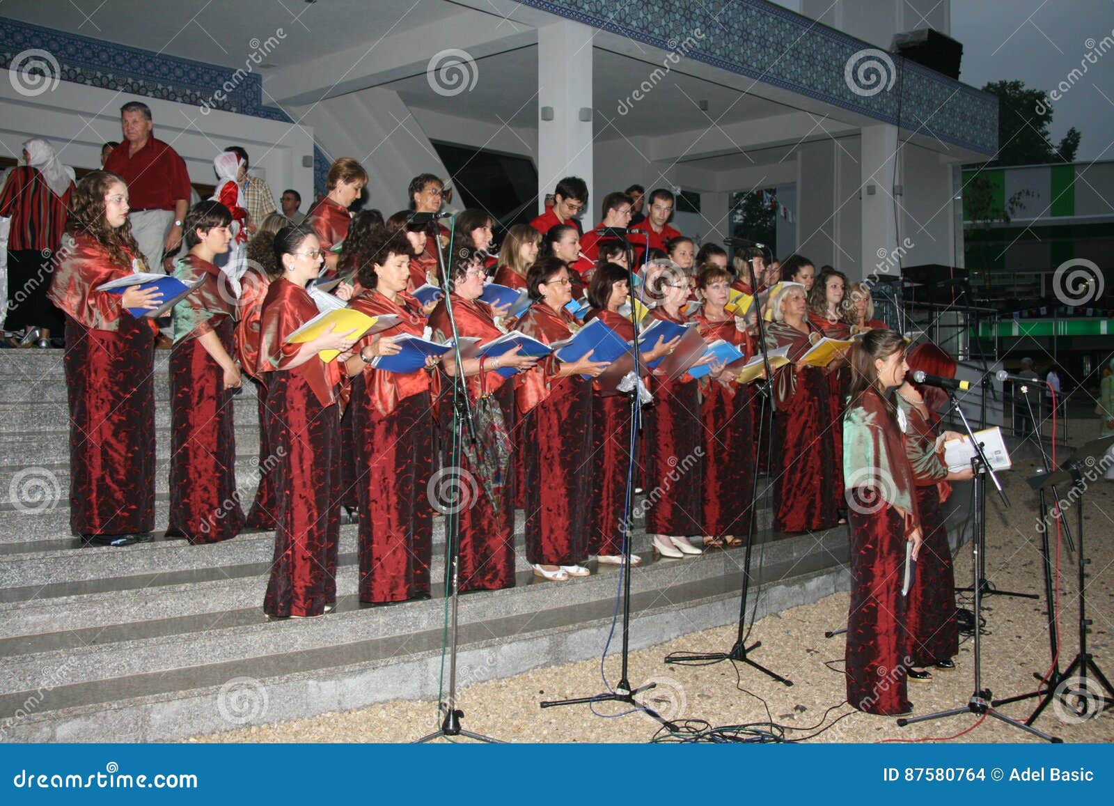 The Religious Choir Outside a Mosque Editorial Stock Image - Image of ...
