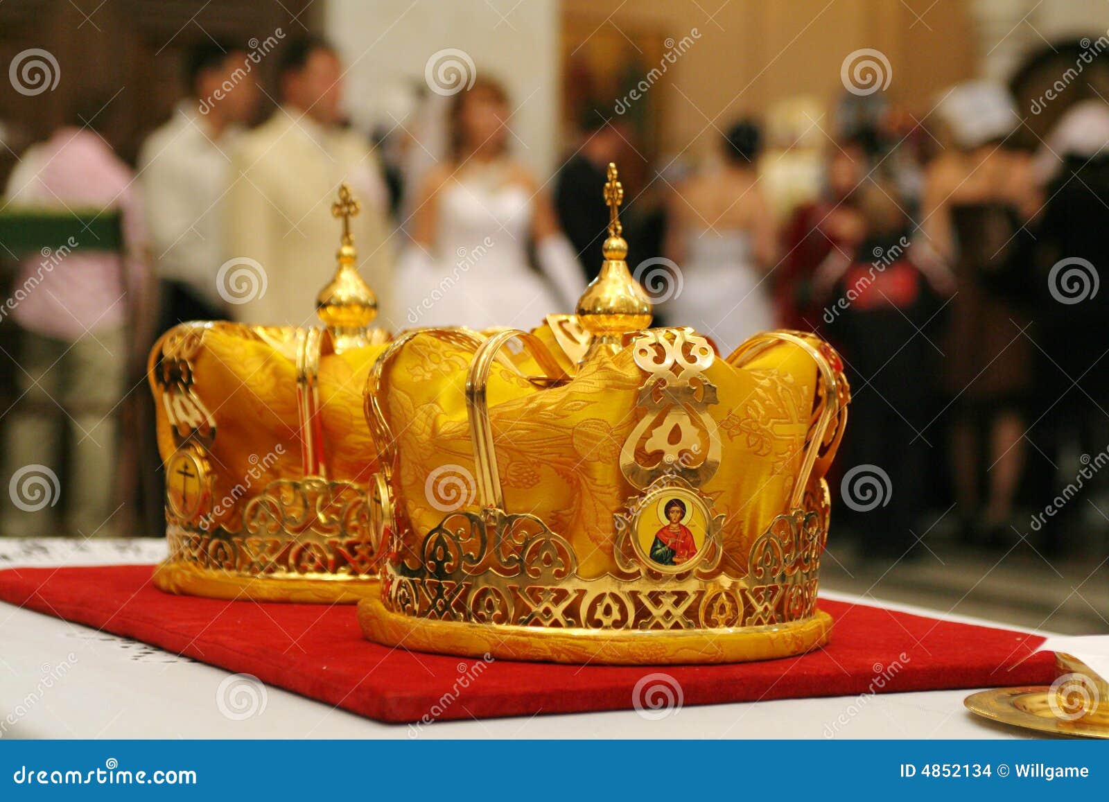 Religious crowns stock photo. Image of event, love, lighting - 4852134