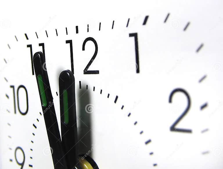 Reloj 12 imagen de archivo. Imagen de reloj, countdown - 1557781