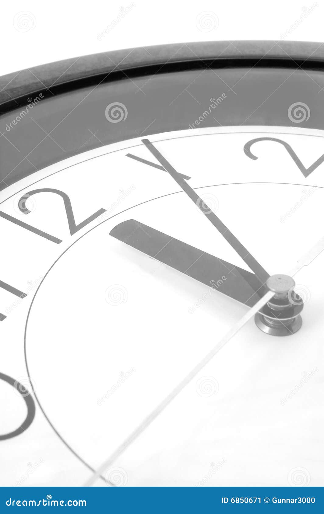 Reloj 12 imagen de archivo. Imagen de fecha, historia - 6850671