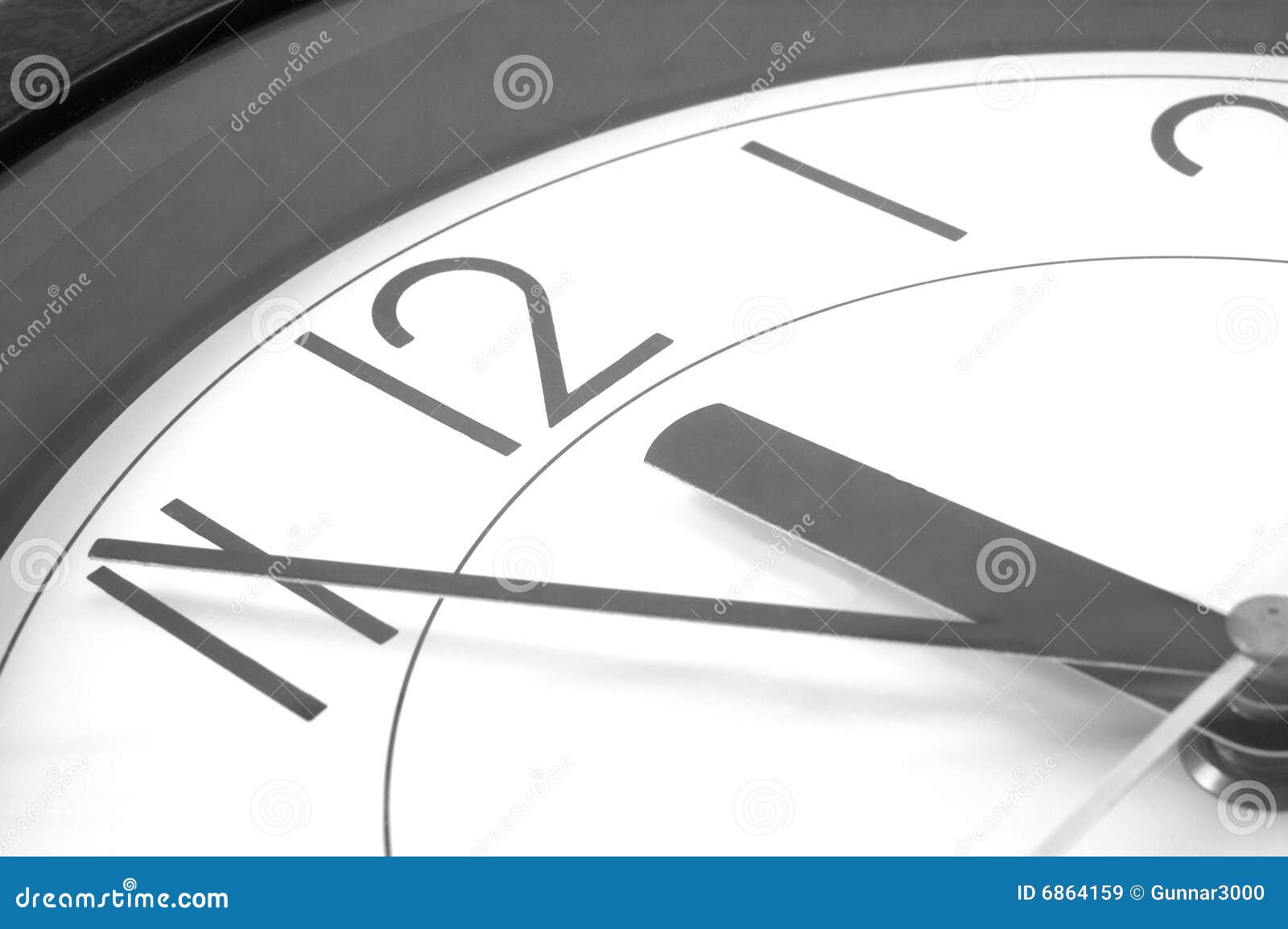 Reloj 12 imagen de archivo. Imagen de temporizador, tarde - 6864159