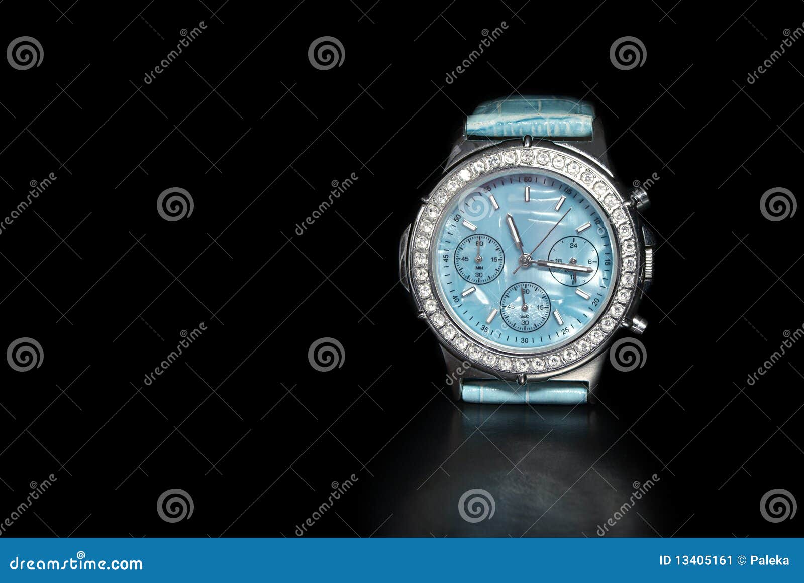 Reloj azul imagen de archivo. Imagen de punta, minuto - 13405161